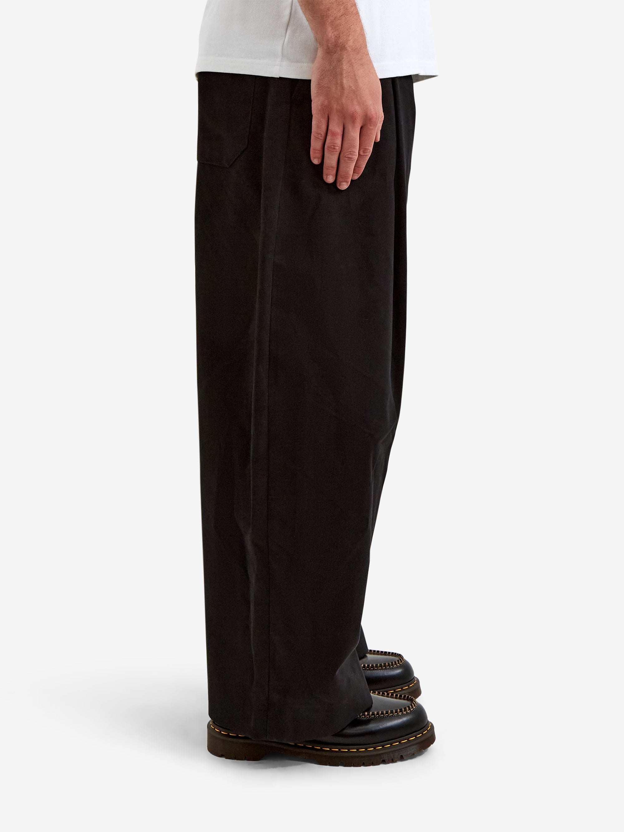 Studio Nicholson Continuity Pant - Black – Goodhood