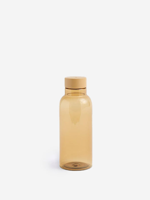HAY Miz Water Bottle 540ml - Caramel – Goodhood