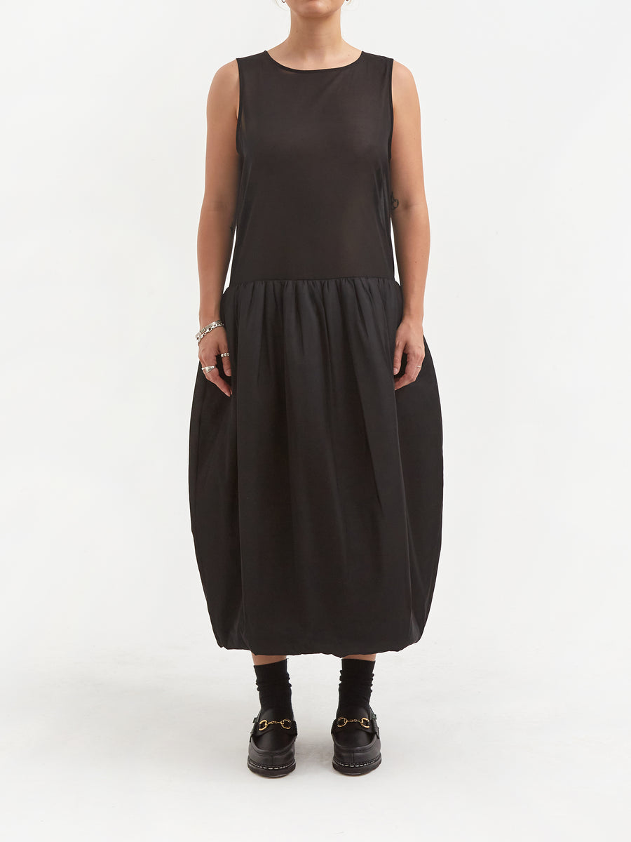 AMOMENTO Sheer Shirring Padded Dress- Black – Goodhood