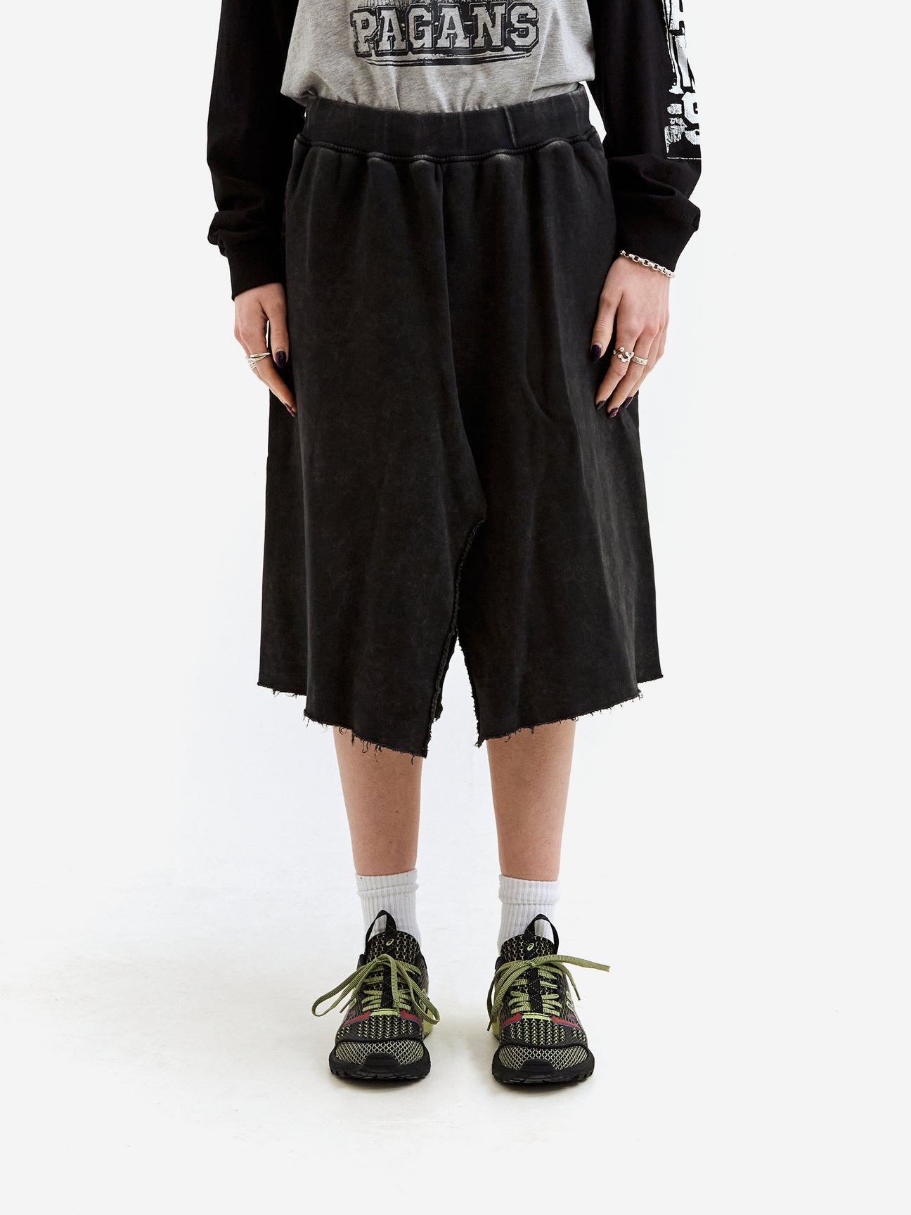 Aries Acid Cut Off Sweatskirt - Black – Goodhood