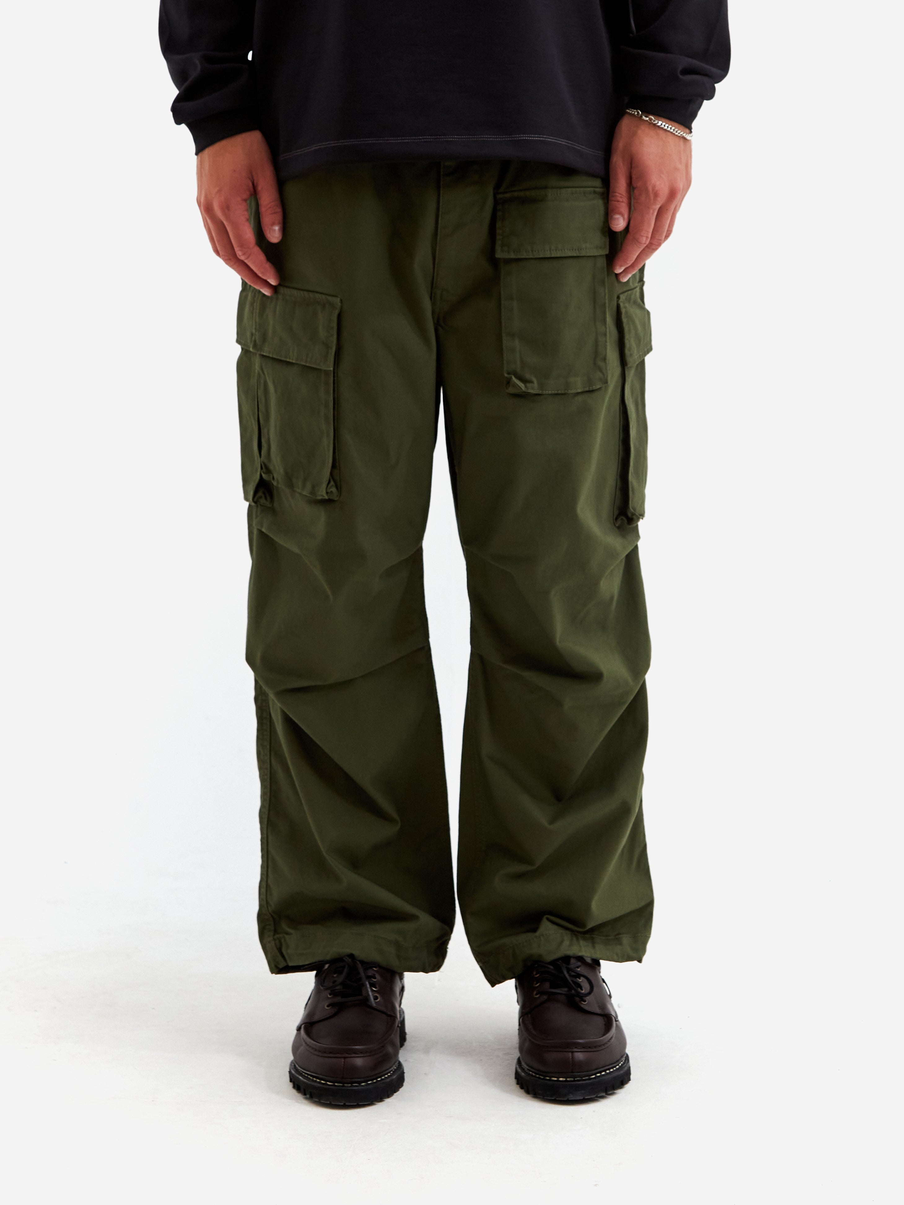 Beams Multi Pockets Balloon Cargo Trousers - Olive – Goodhood