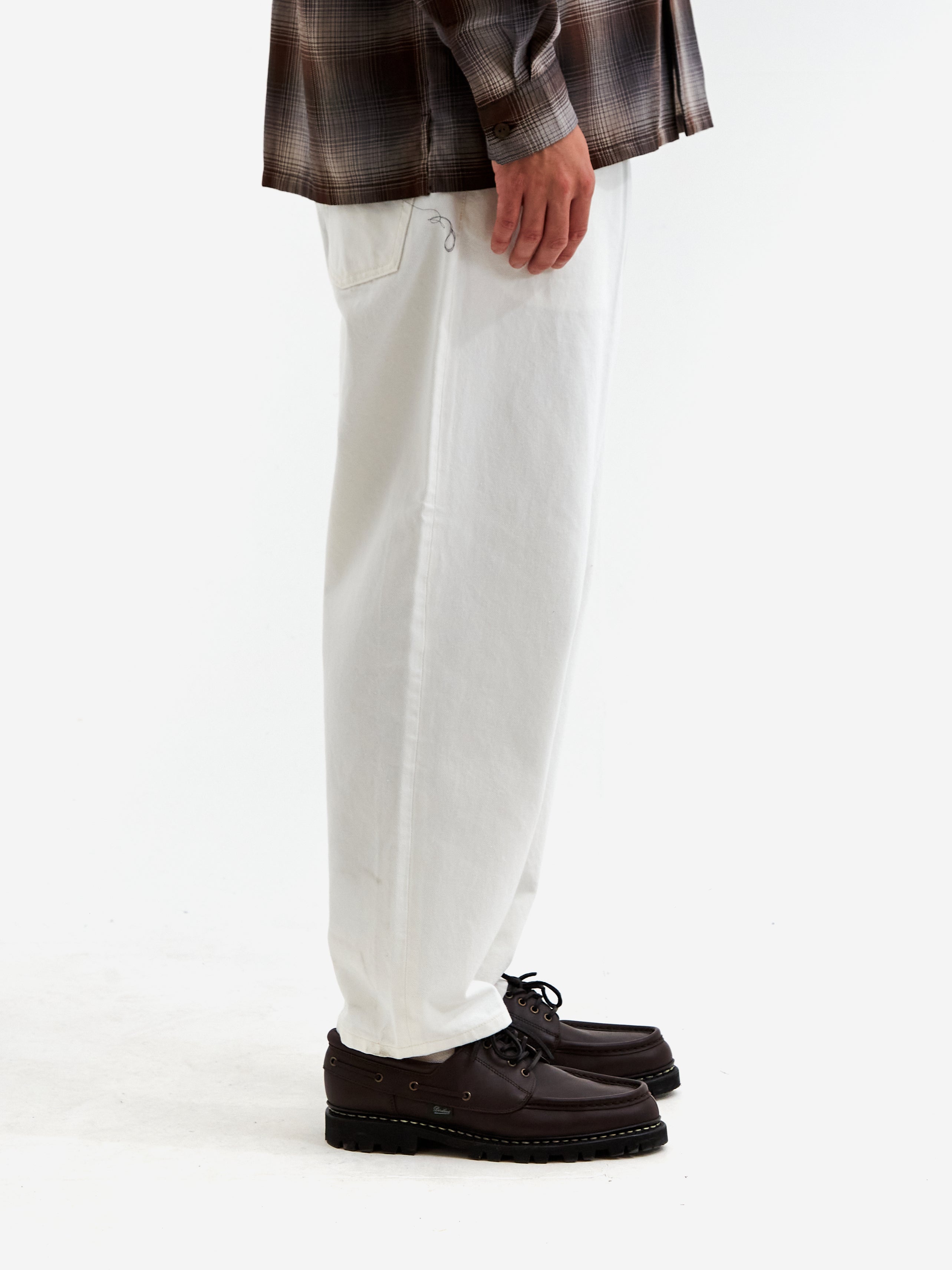 Beams Wide Tapered Denim Jeans - White – Goodhood