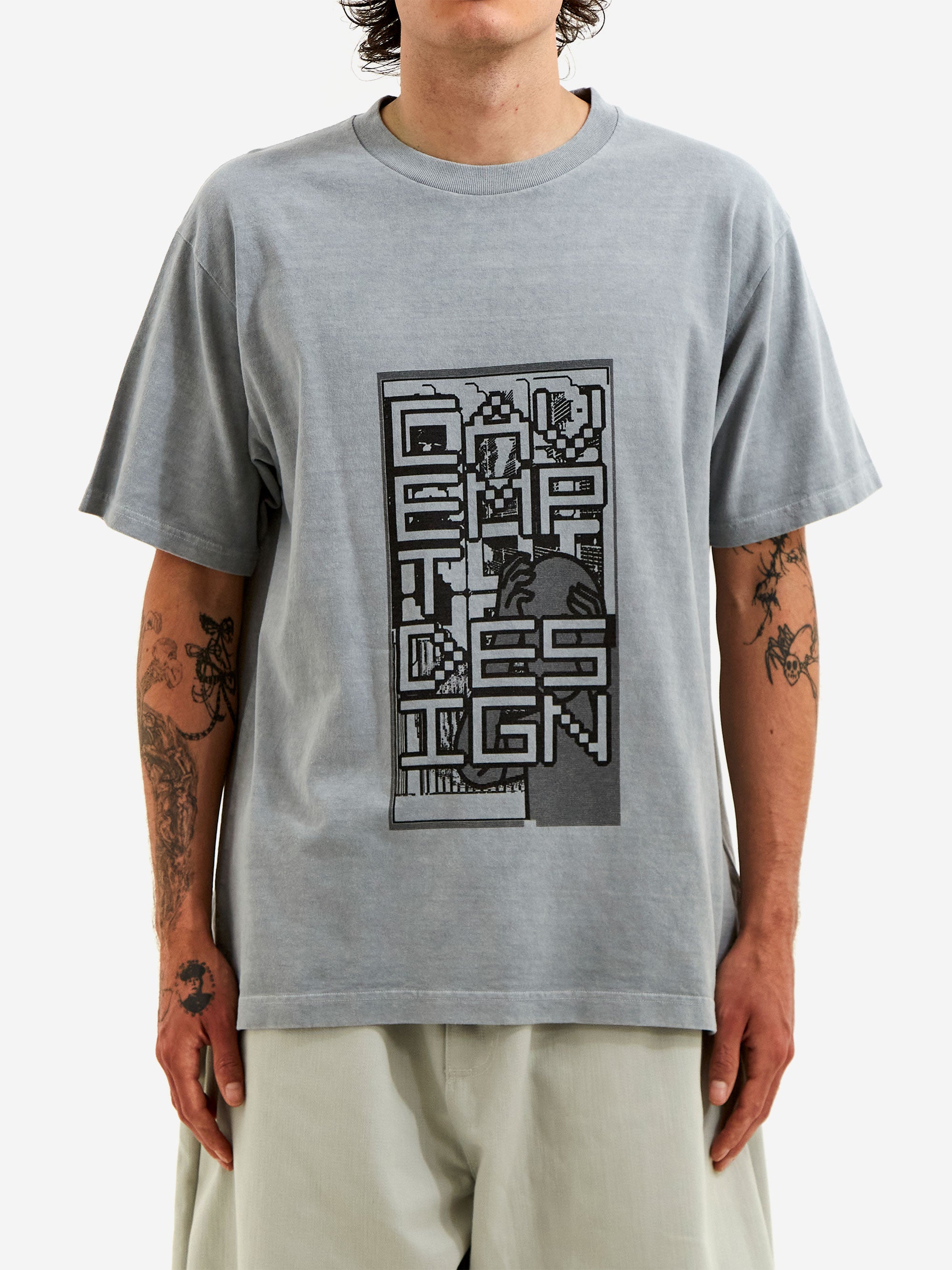 C.E Cav Empt Overdye MD Momentum Tee - Grey – Goodhood