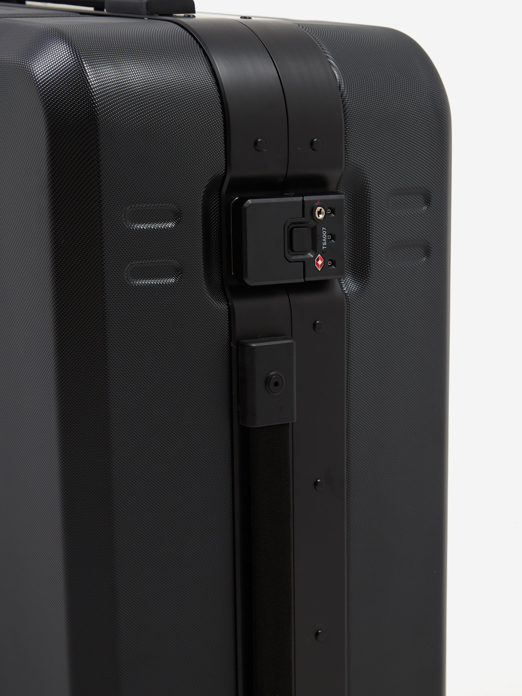 Db Ramverk Pro Check-in Luggage Medium - Black Out – Goodhood