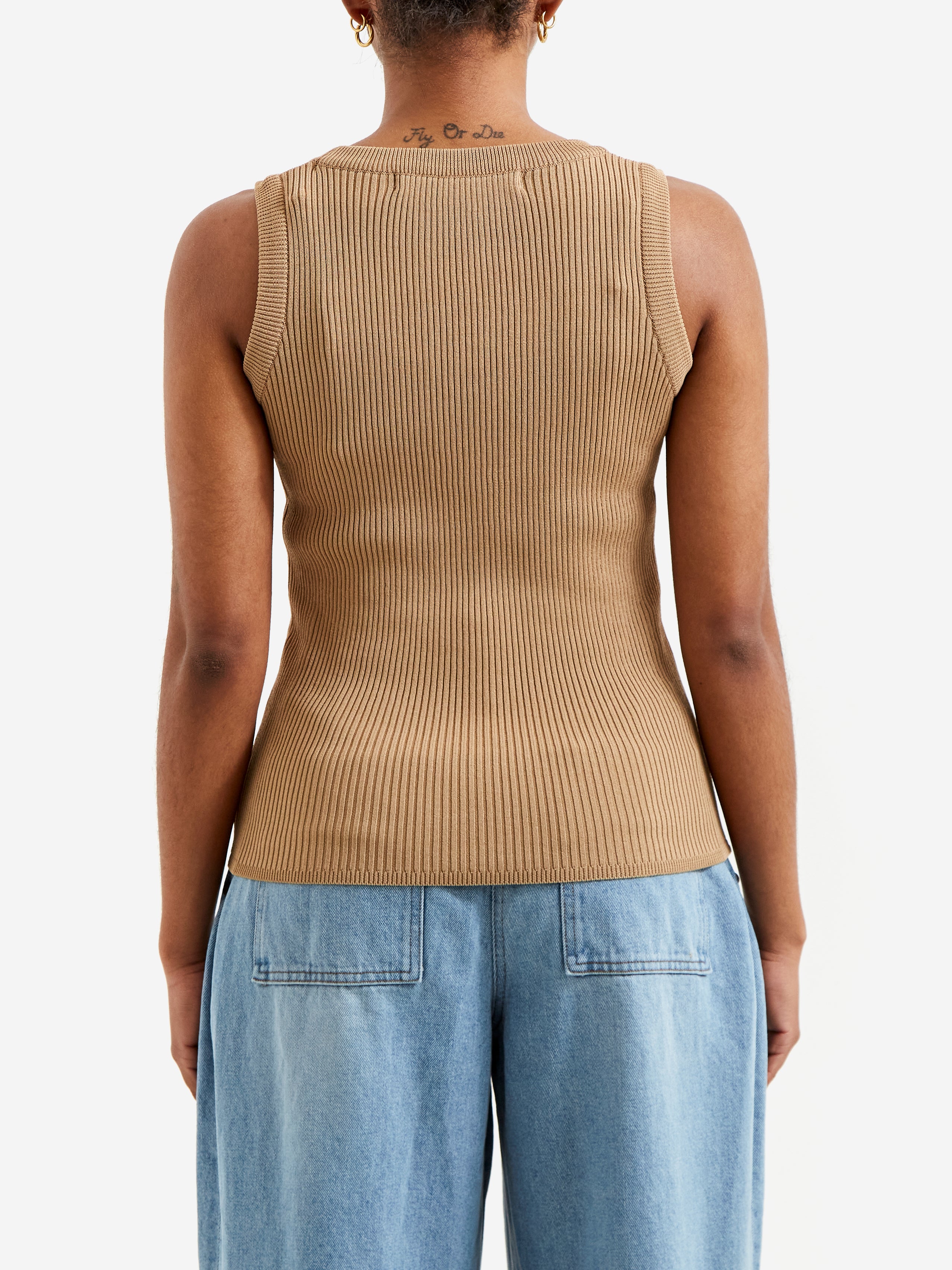 Epingler Round Vest Knit - Desert – Goodhood