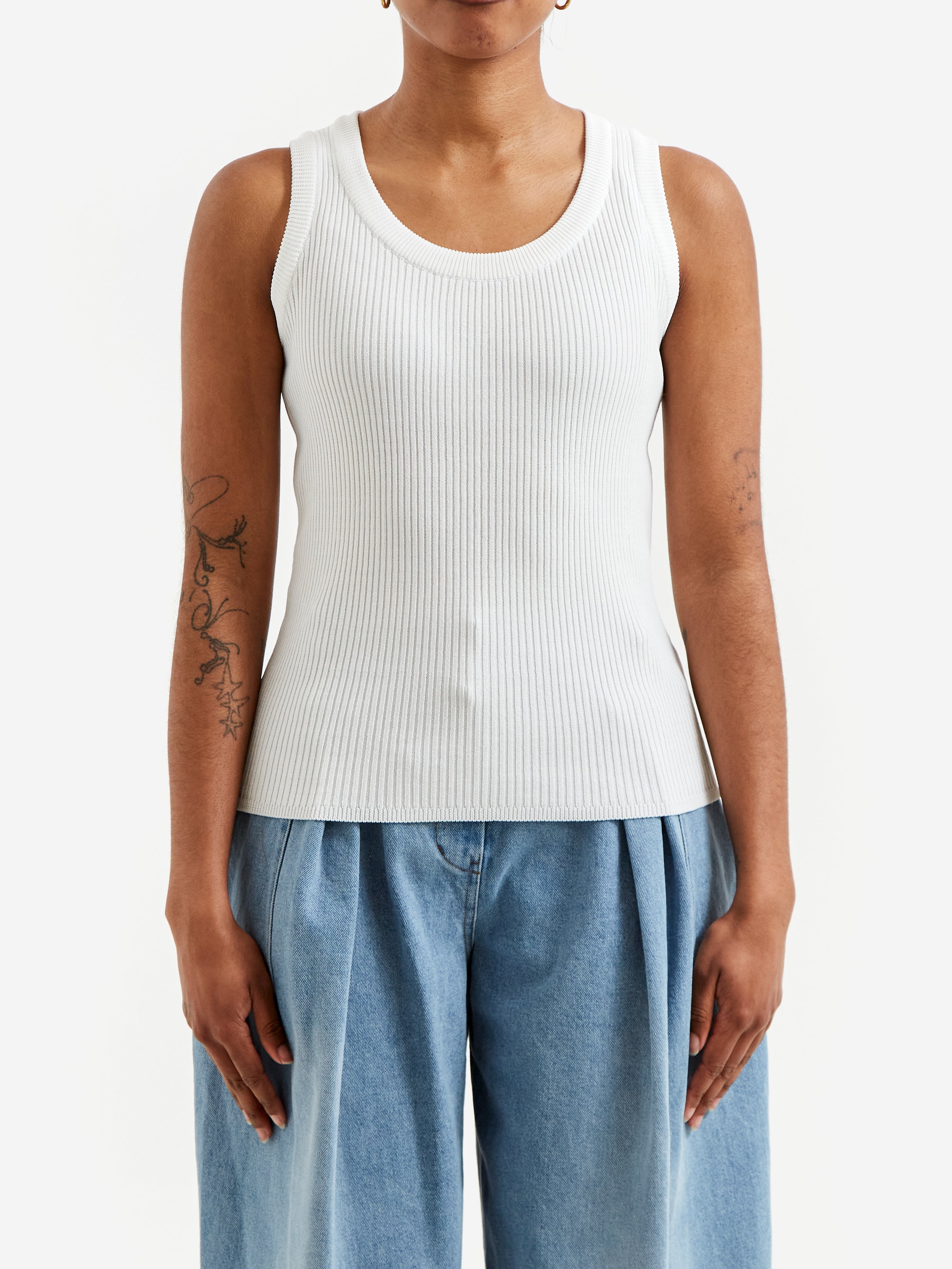 Epingler Round Vest Knit - Ivory – Goodhood