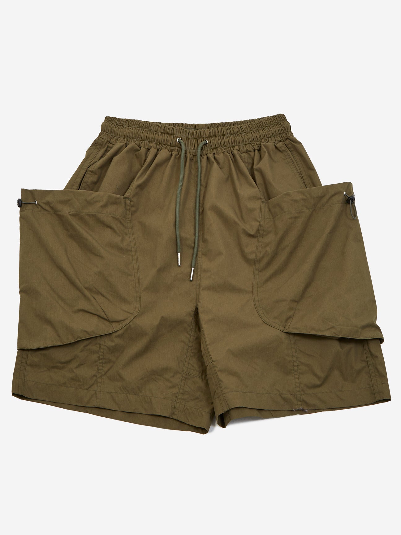 Estudio Niksen Bungee Cargo Shorts - Khaki – Goodhood
