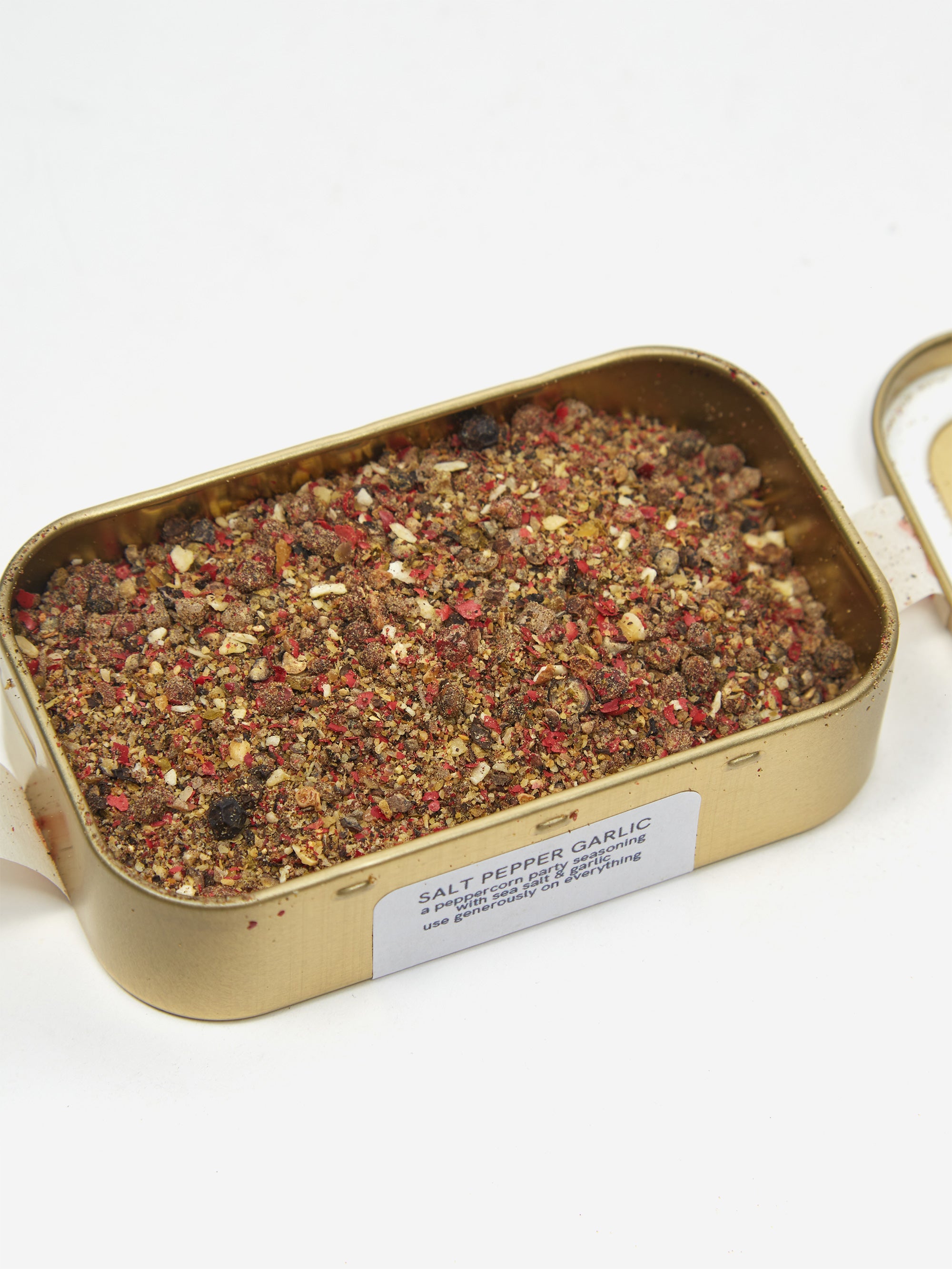 Field Blends Outdoor Cooking Herb Tin - Salt, Pepper, Garlic - 35g – Goodhood