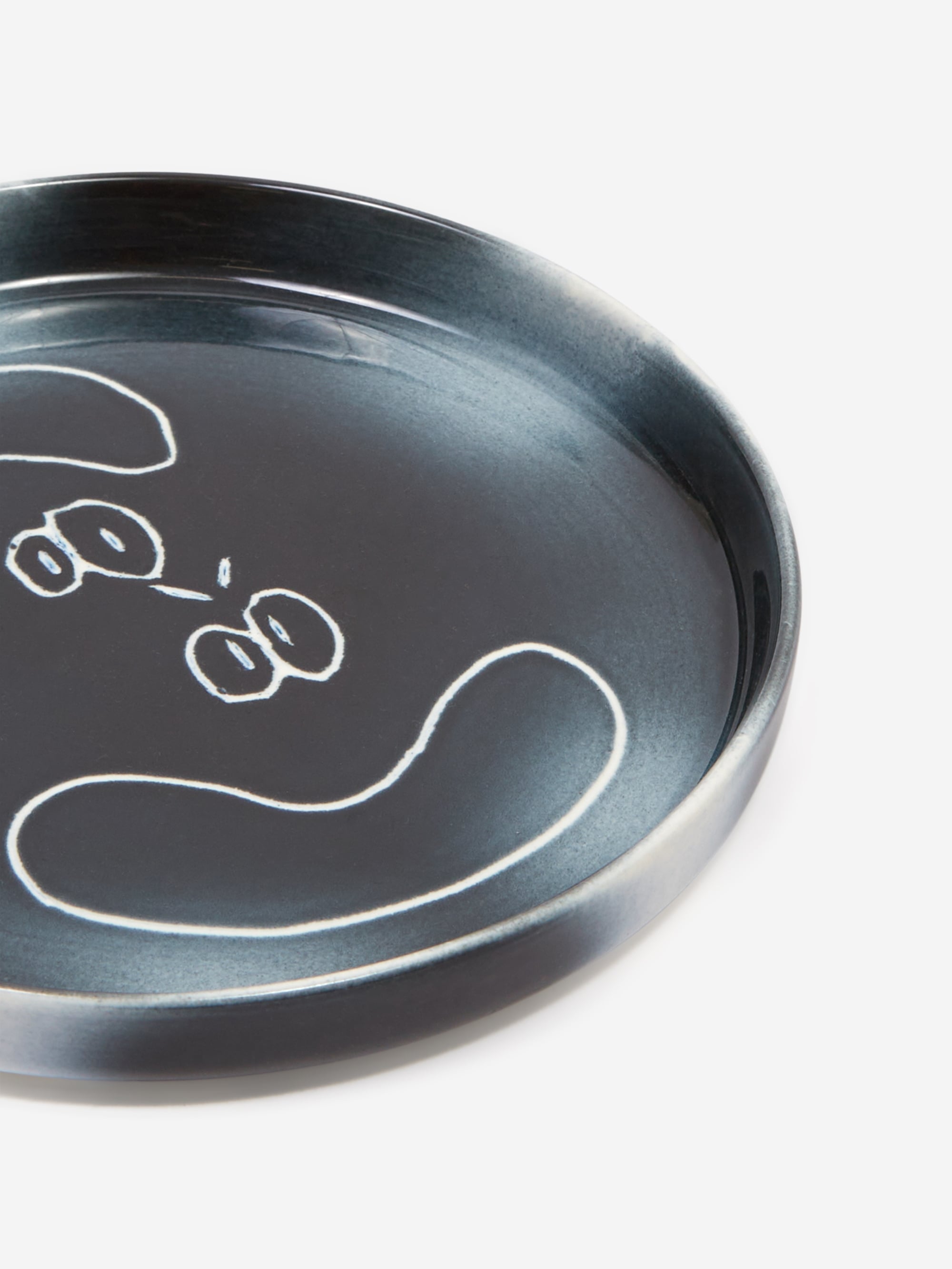 Frizbee Ceramics Baby Plate - Black Moss – Goodhood