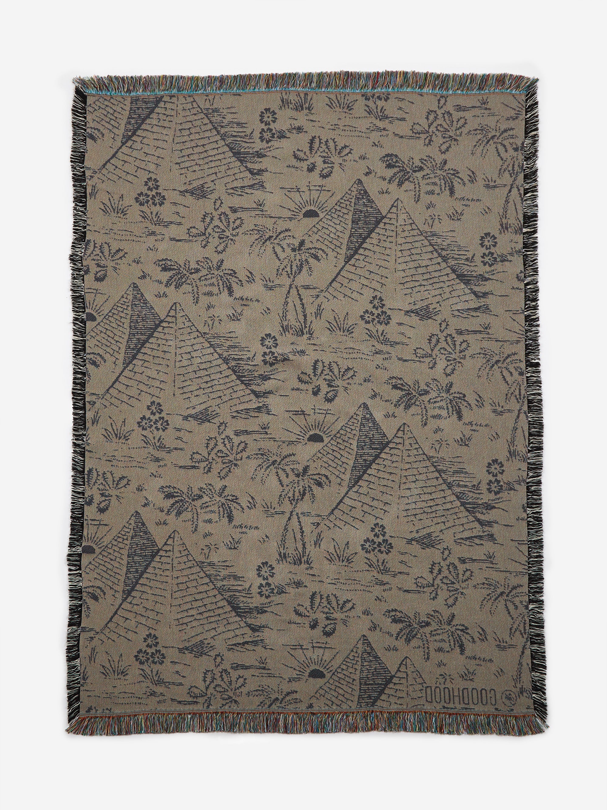 Goods by Goodhood Lifestore Art Throw - Pyramid Print Black/White