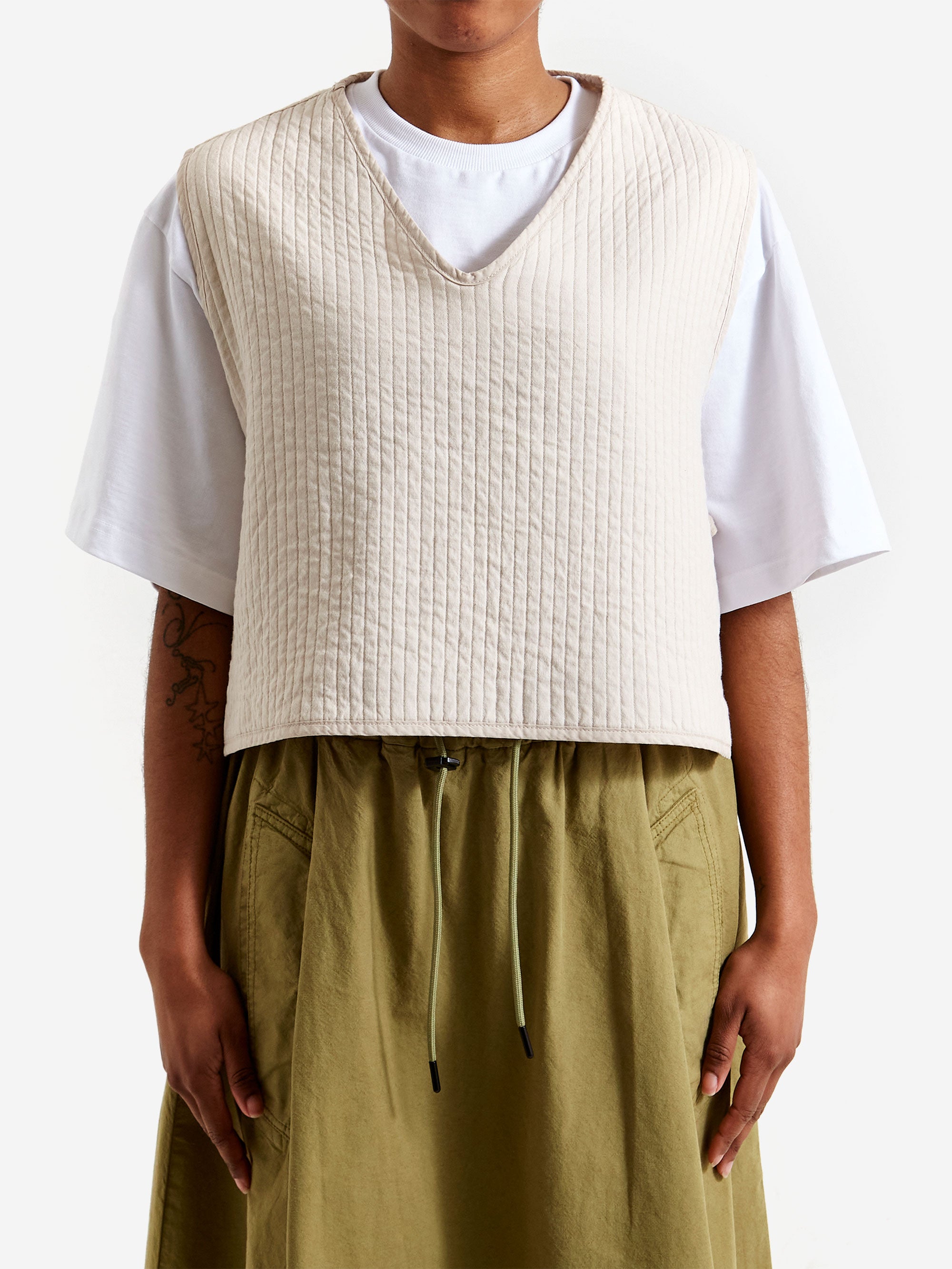 Girls Of Dust Vee Vest - Shell – Goodhood