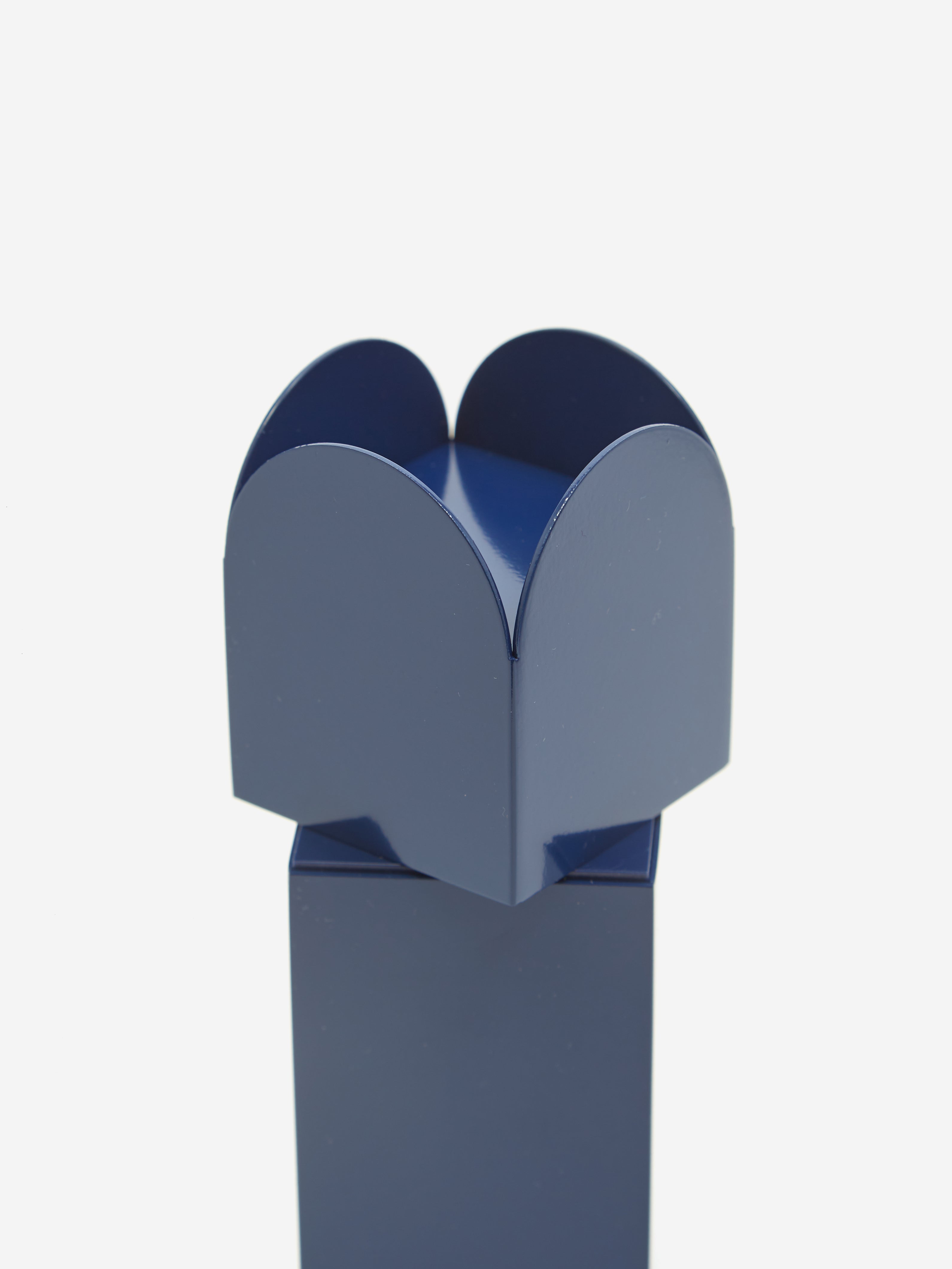 HAY Arcs Salt & Pepper Grinder - Dark Blue – Goodhood