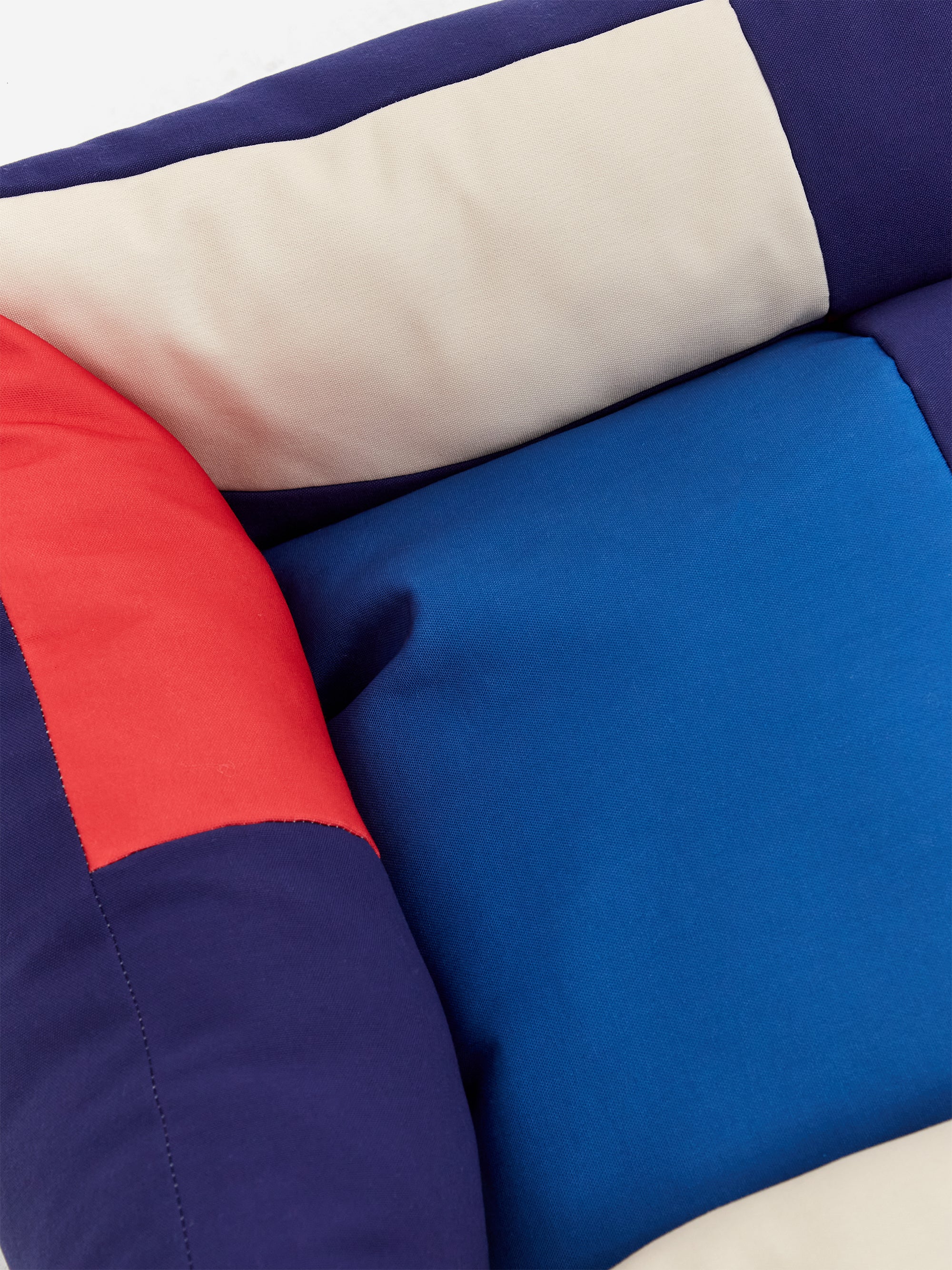 HAY Dog Bed - Medium - Red and Blue – Goodhood