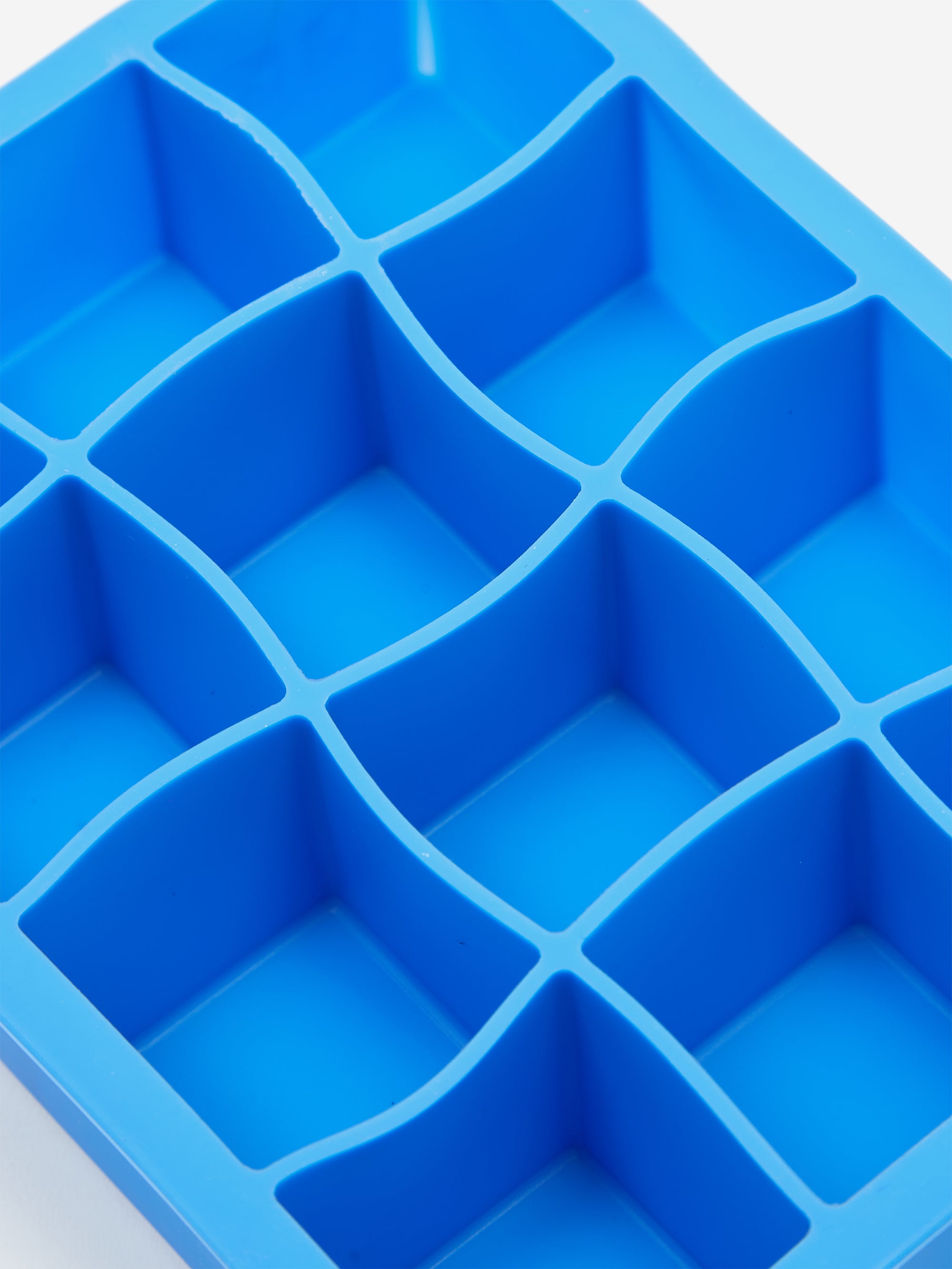 HAY Ice Cube Tray X-Large - Blue – Goodhood
