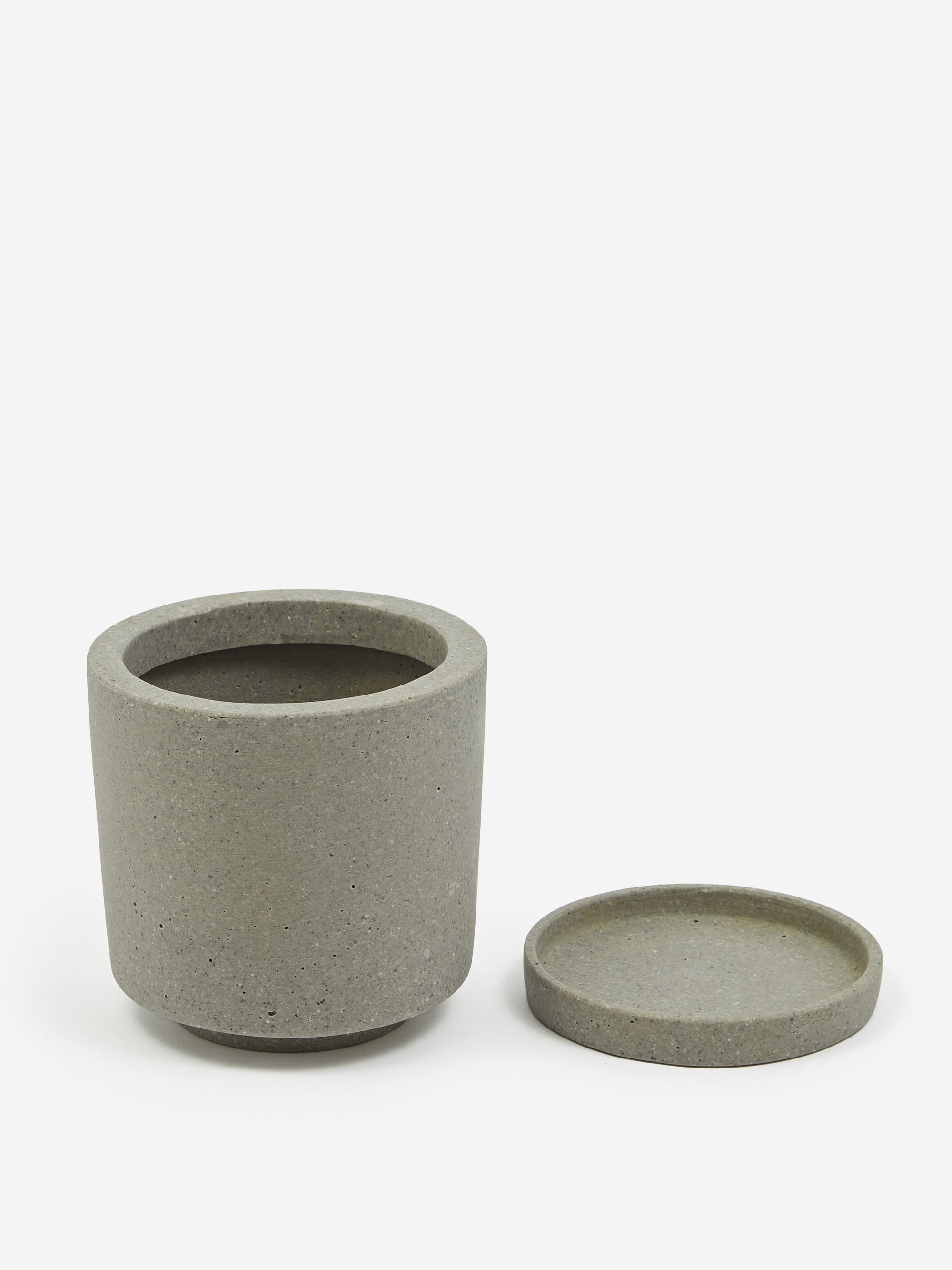 HAY Plant Pot With Saucer - Medium - Grey – Goodhood