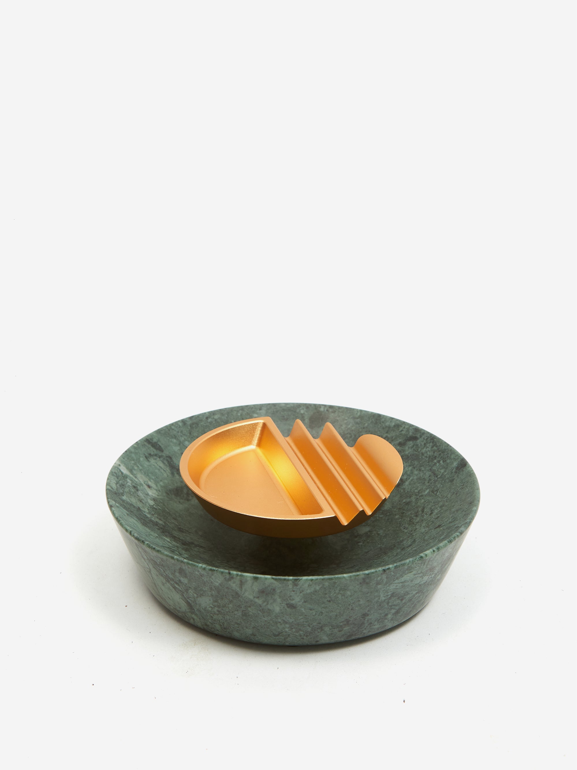 Houseplant by Seth Rogen Marble Ridge Ashtray – Goodhood