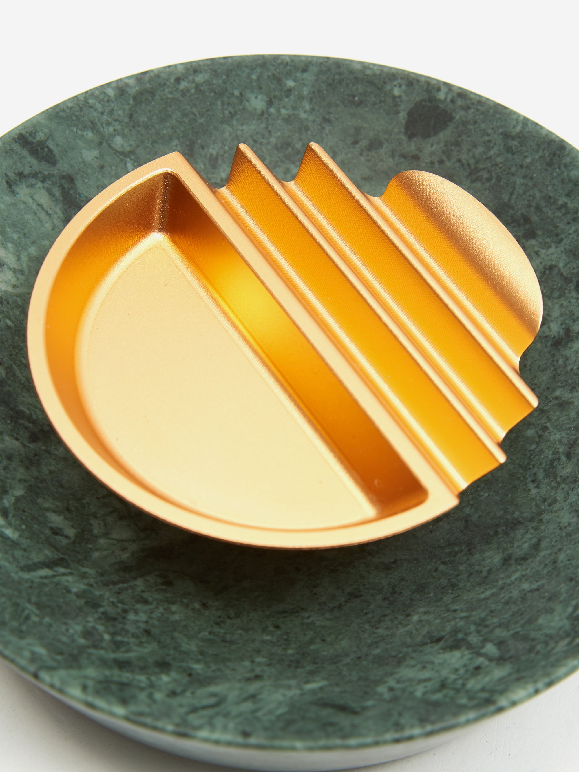 Houseplant by Seth Rogen Marble Ridge Ashtray – Goodhood