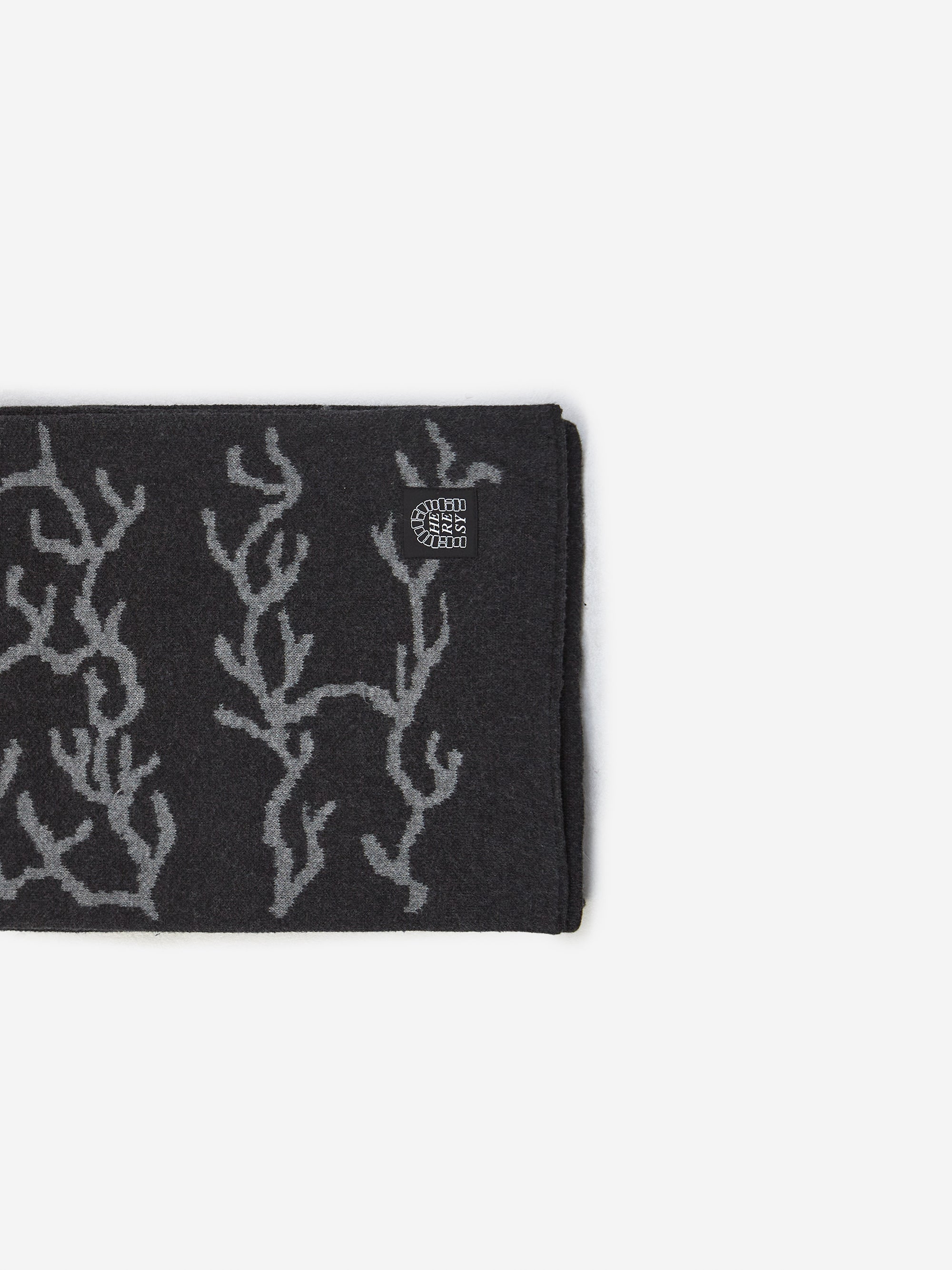 Heresy Root Scarf - Charcoal – Goodhood