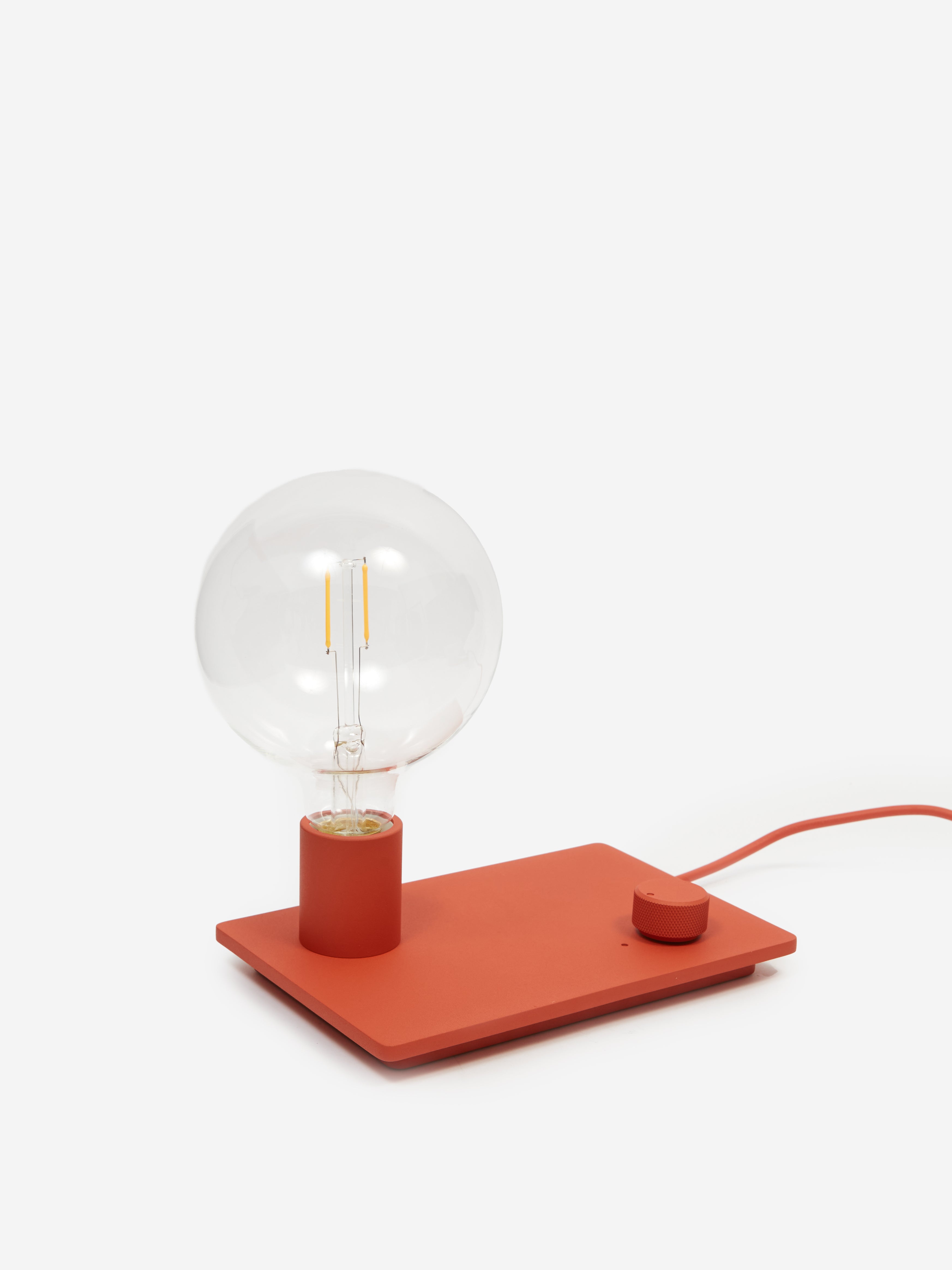 Muuto Control Lamp - Red – Goodhood