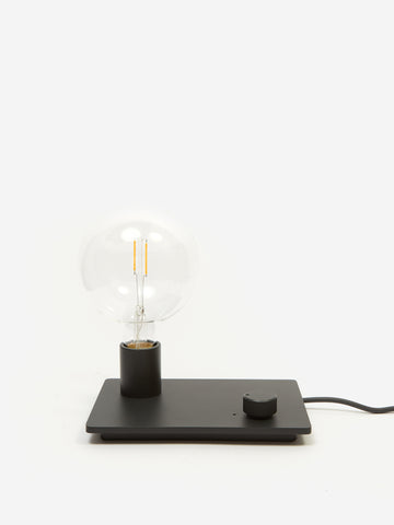 Muuto Control Lamp - Black – Goodhood