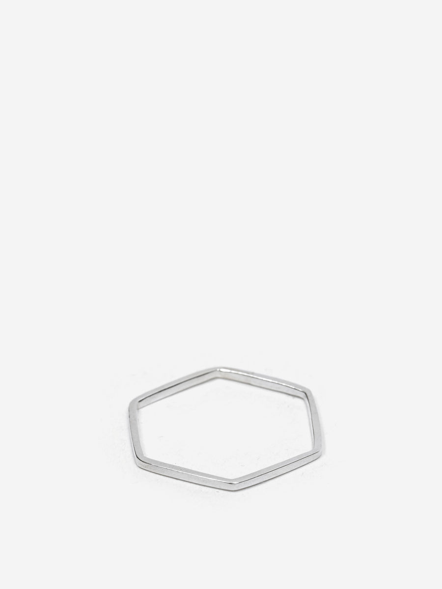 She's Lost Control Hexagon Ring - Silver – Goodhood