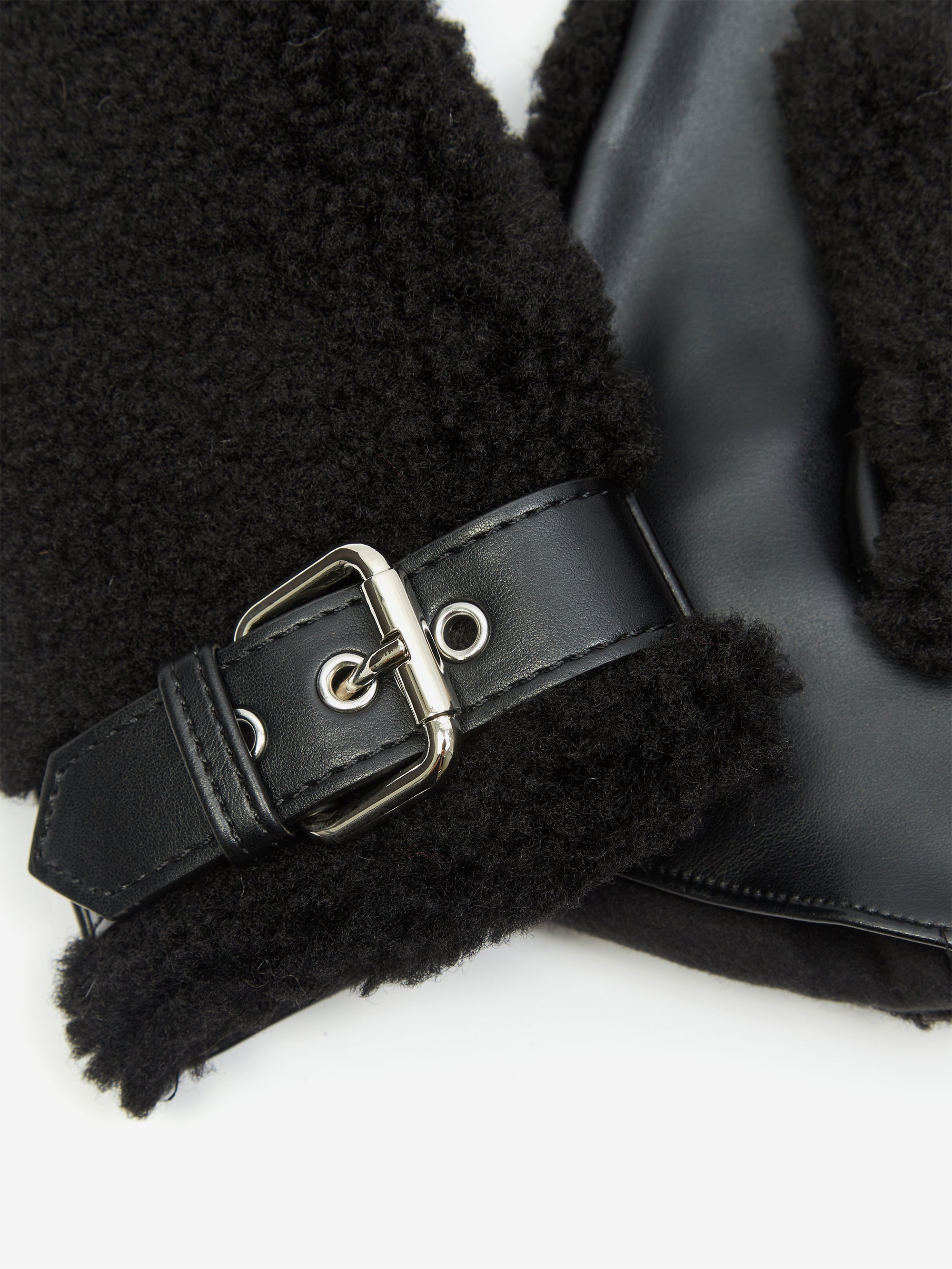 Sale – Page 9 – Goodhood