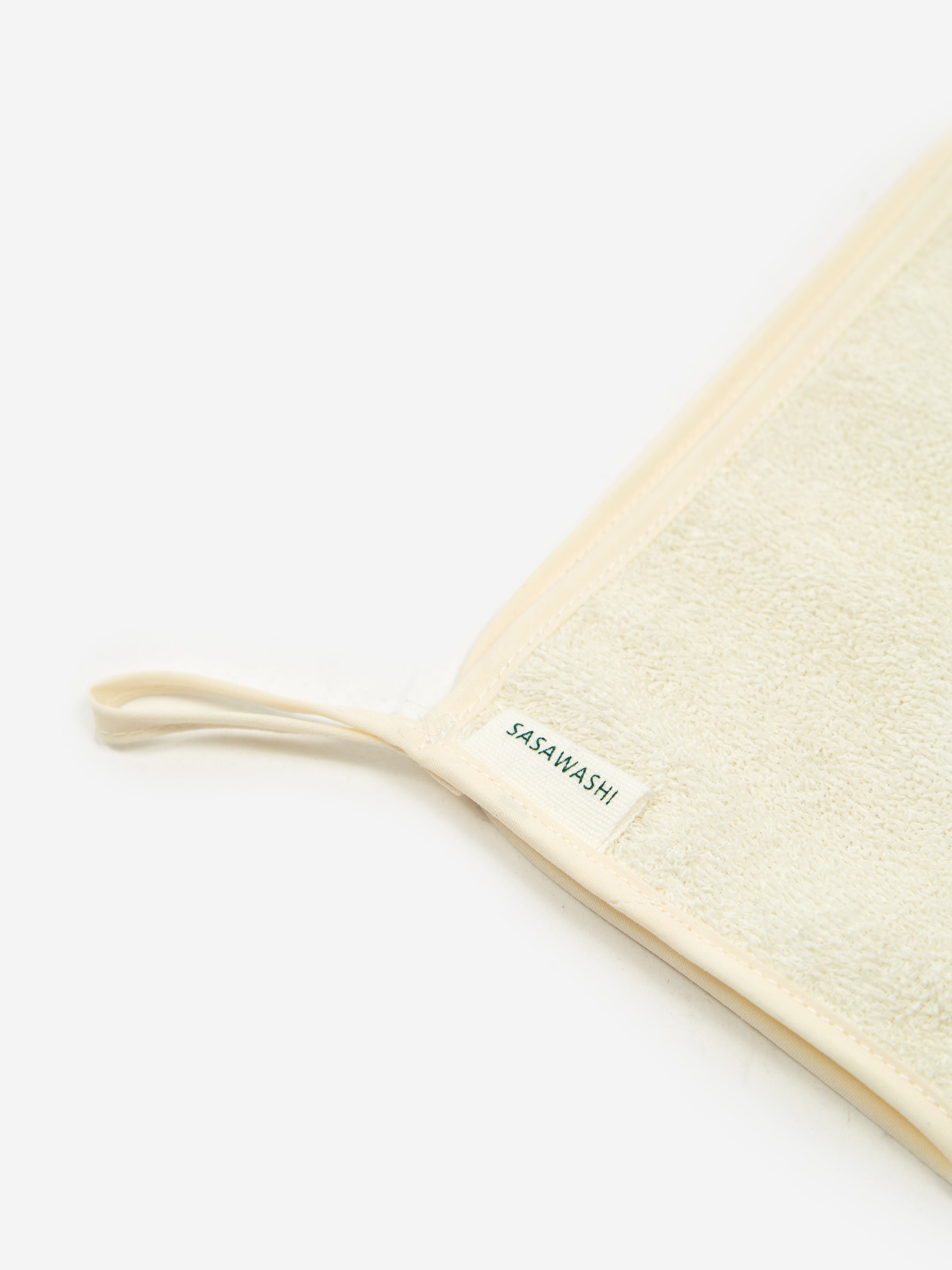 Sasawashi Japanese Face Scrub Towel - White – Goodhood