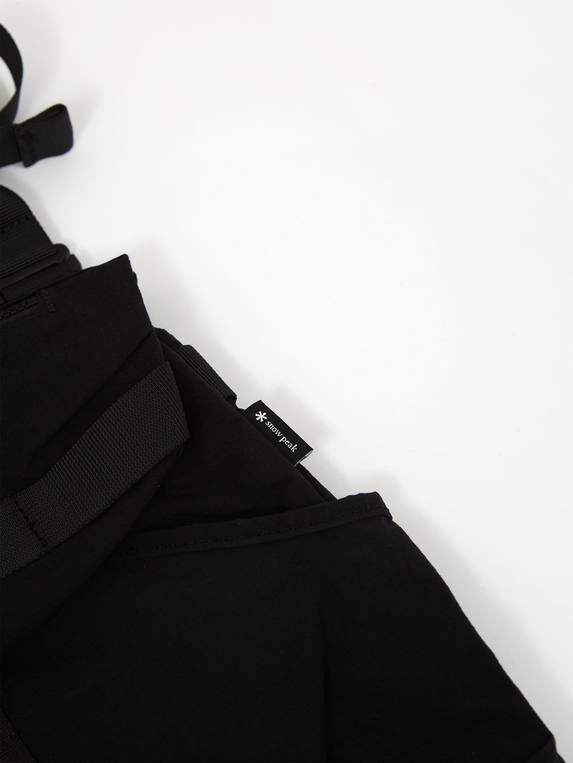 Snow Peak Lightweight Taslan Ripstop Shoulder Bag - Black – Goodhood