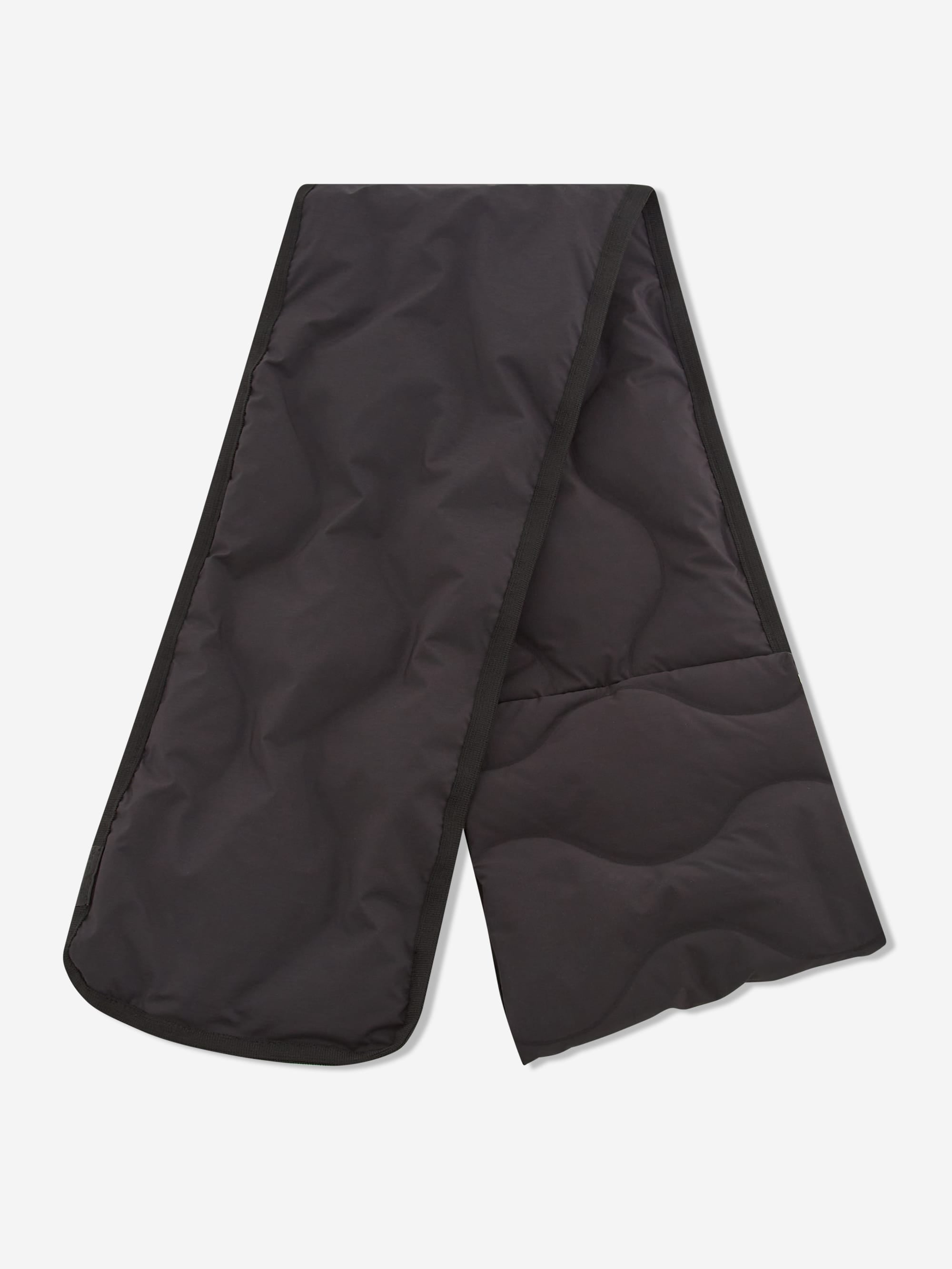 Snow peak Seamless Quilted Down Stole - Black – Goodhood