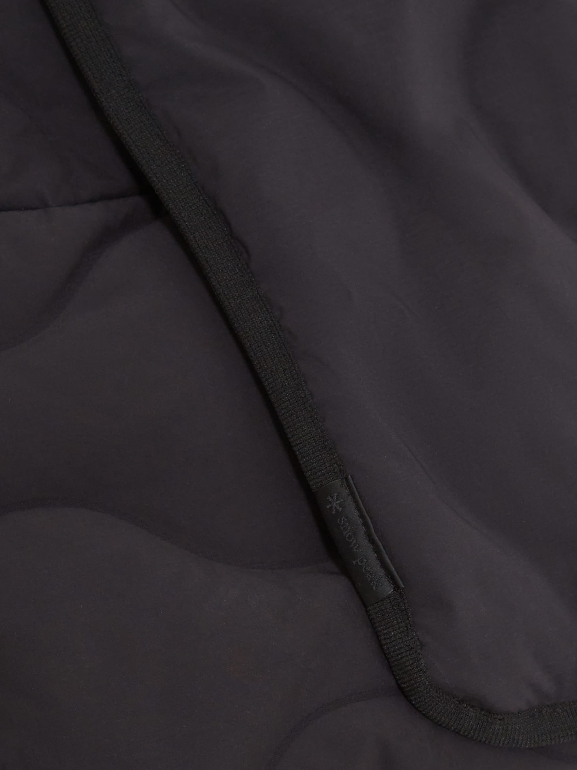 Snow peak Seamless Quilted Down Stole - Black – Goodhood