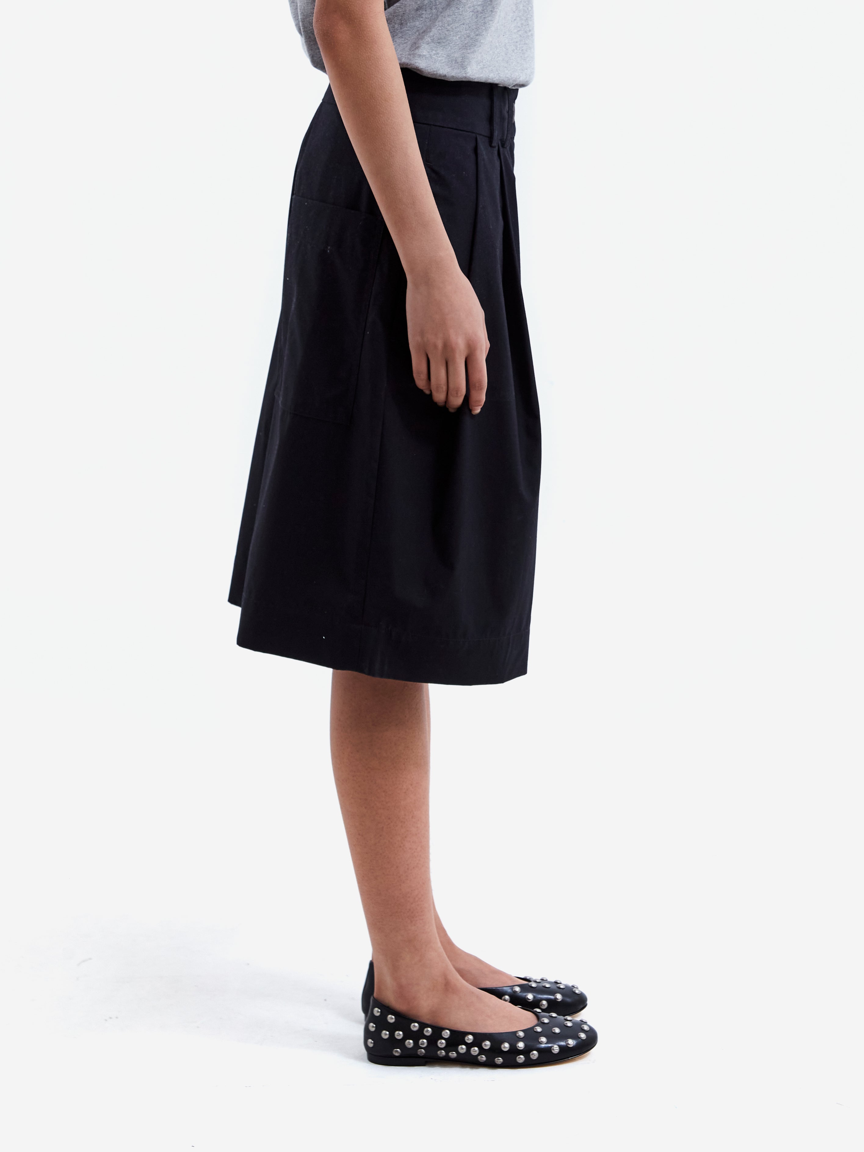 Studio Nicholson Double Pleat Easy Short - Darkest Navy – Goodhood