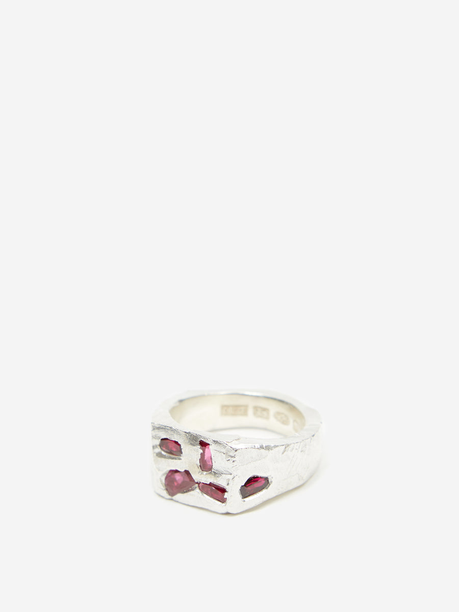 The Ouze Ruby Scatter Morris Ring – Goodhood