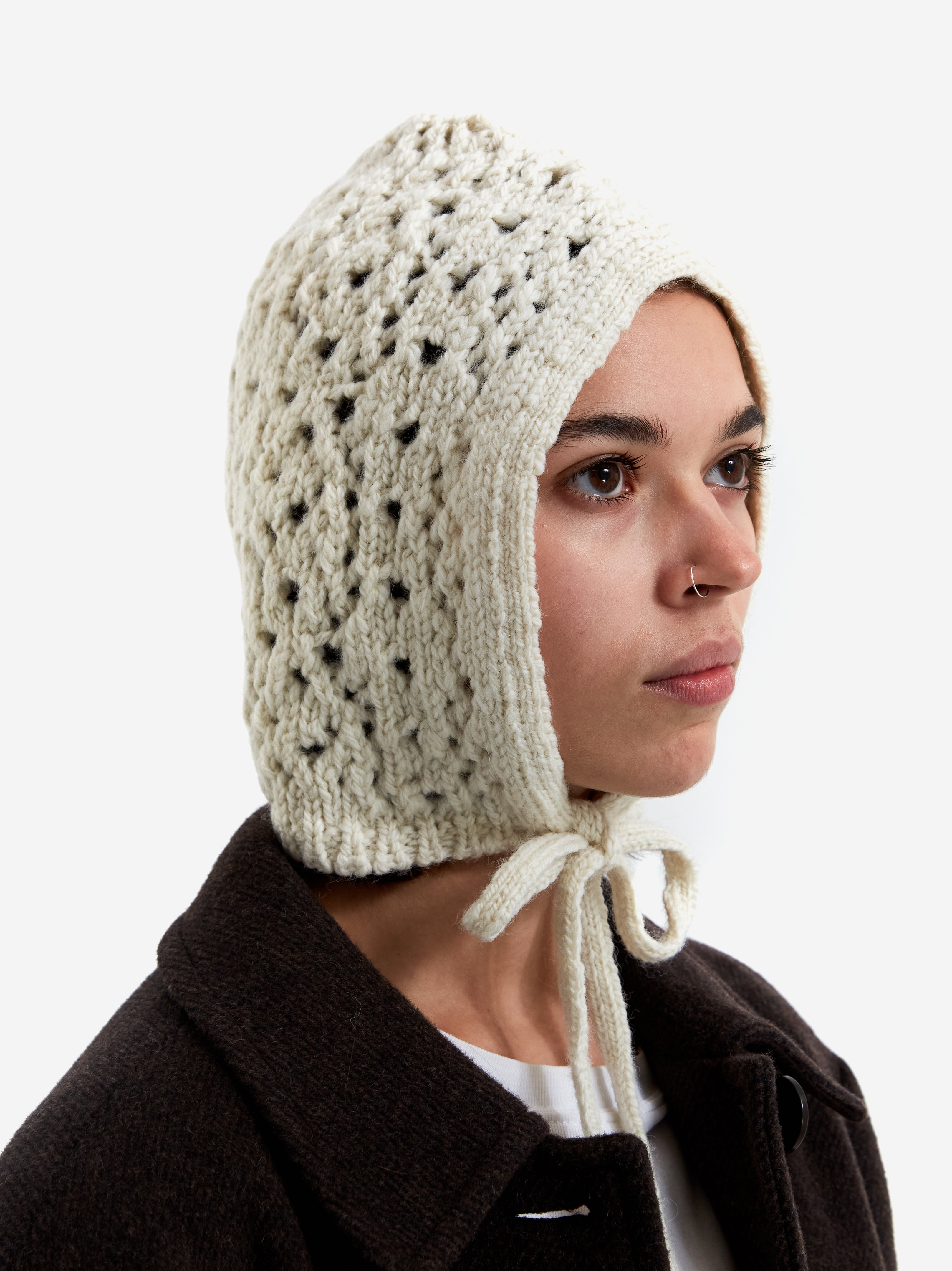 AMOMENTO Crochet Knitted Bonnet - Ecru – Goodhood