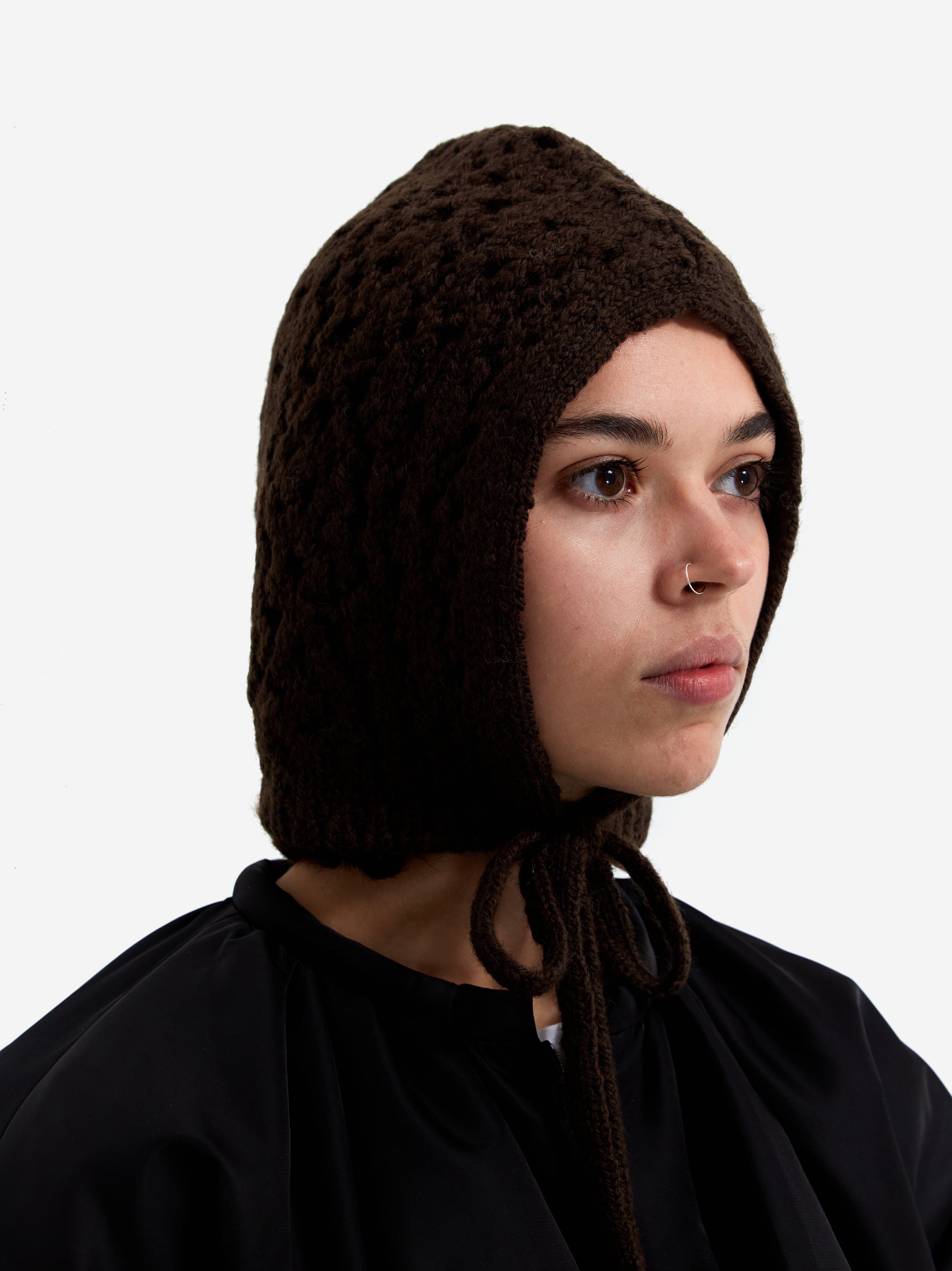 AMOMENTO Crochet Knitted Bonnet - Dark Brown – Goodhood