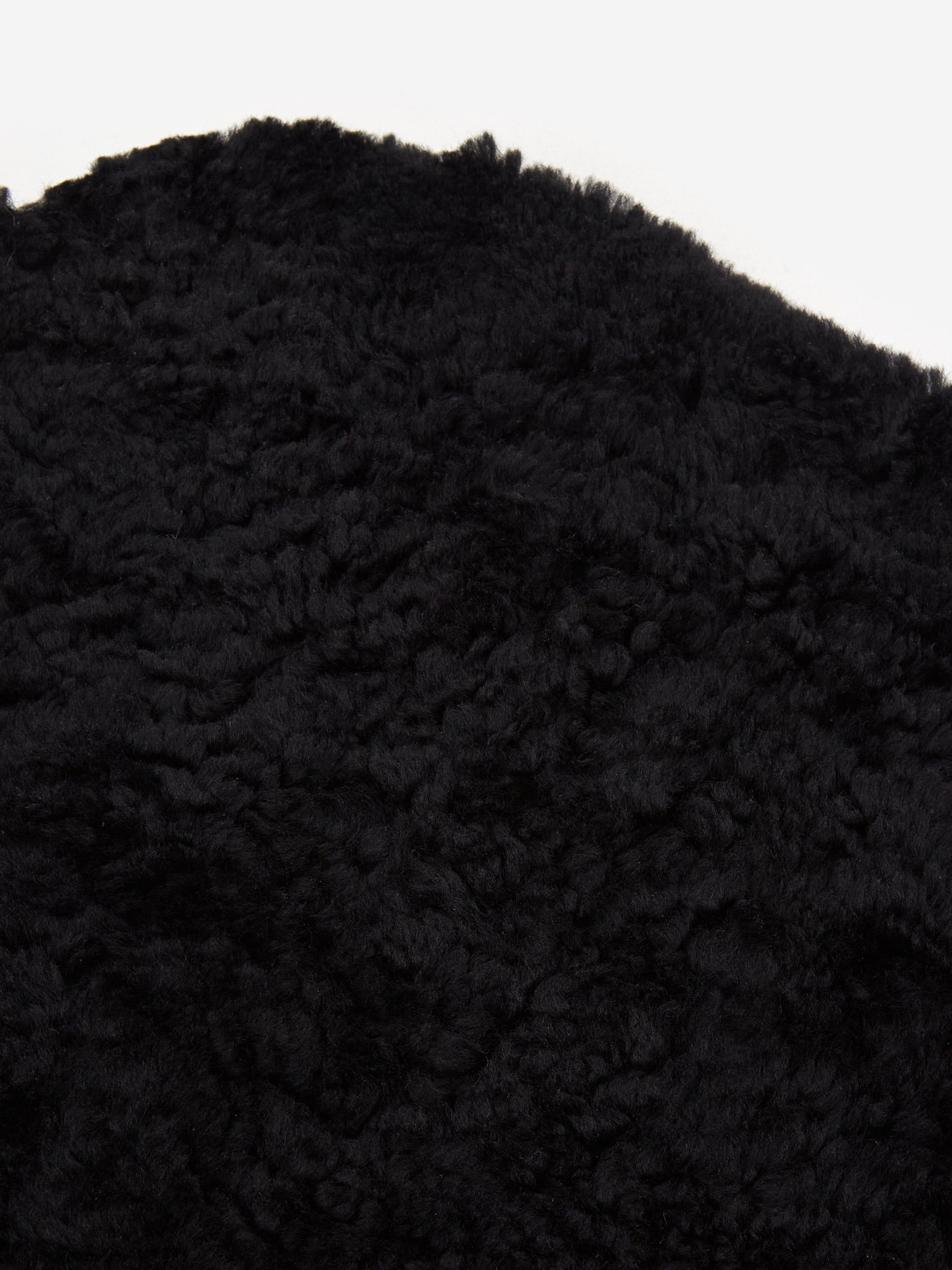 Natures Collection Short Curly Wool Sheepskin Rug - Black – Goodhood