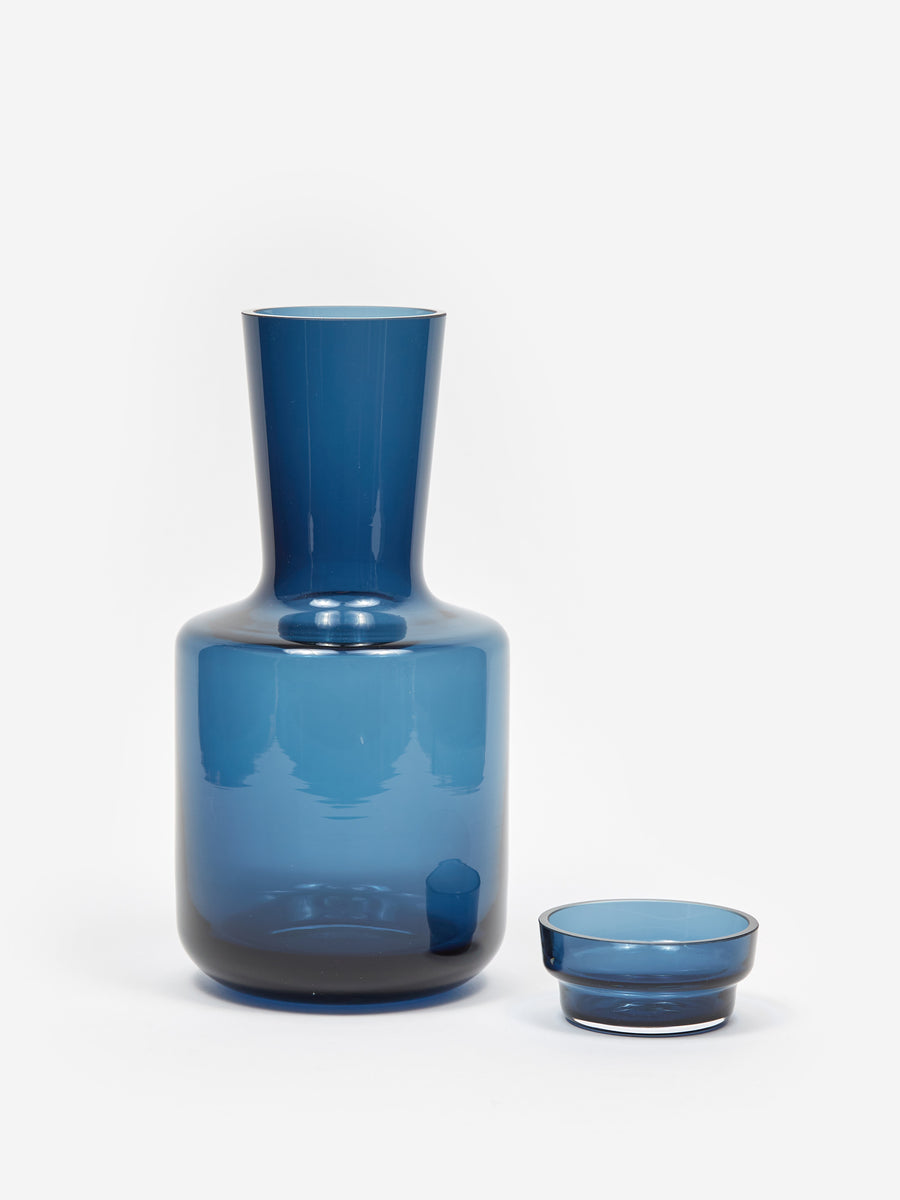 Muuto Raise Carafe - Dark Blue – Goodhood
