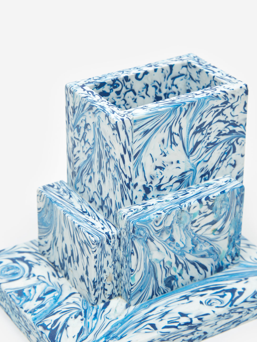 Space Available Archidesk Upcycled Plastic Pen Holder - Blue Wave ...