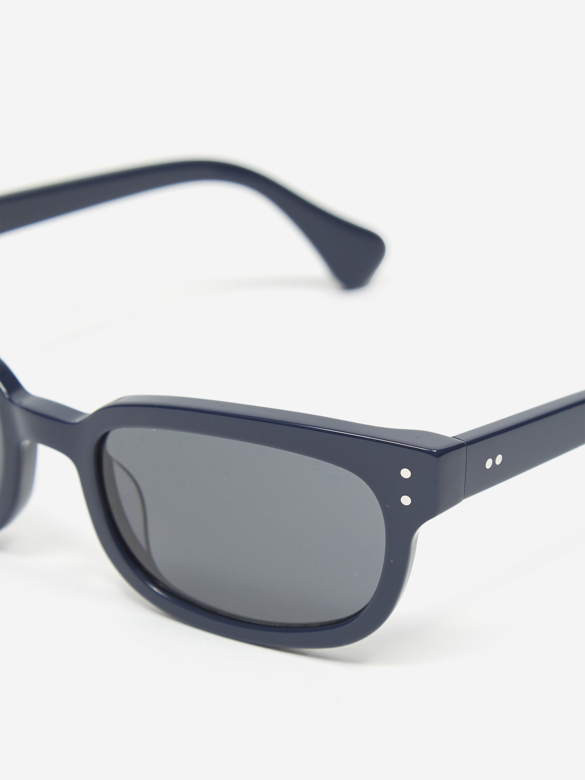 Sun Buddies Amber Sunglasses - Solid Navy – Goodhood