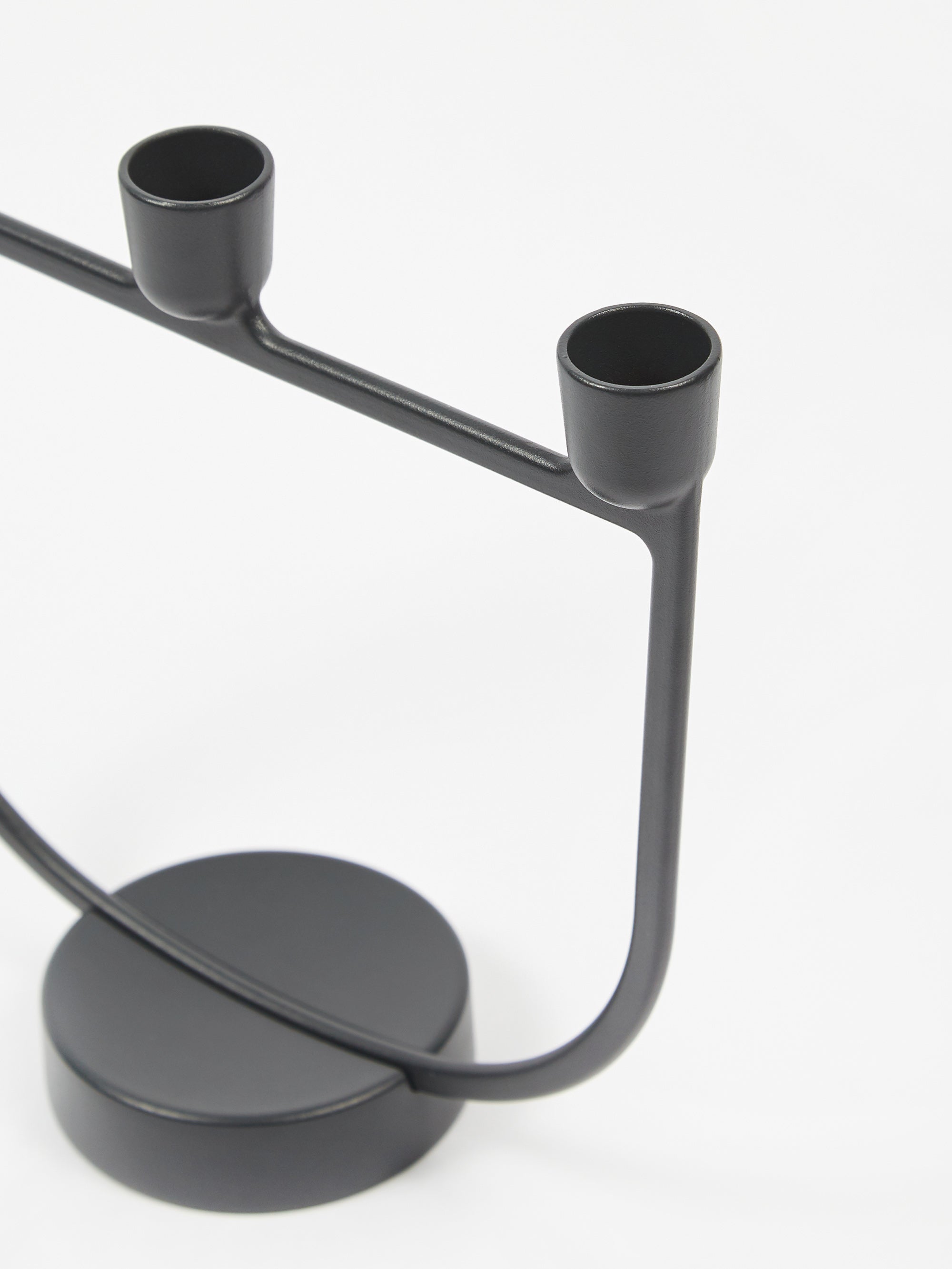 Muuto Open Candlelabra - Black – Goodhood