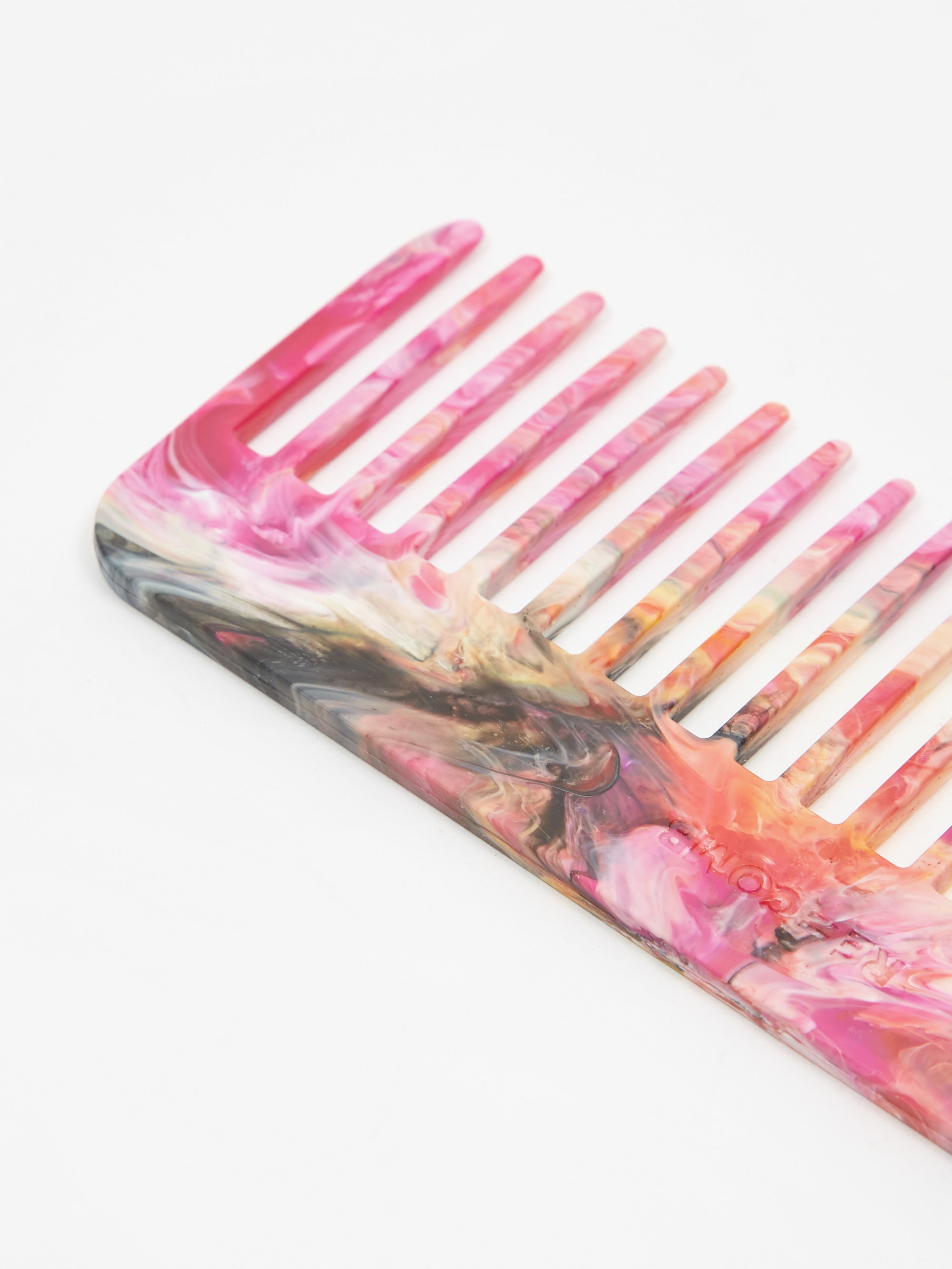 RE=COMB Recycled Plastic Hair Comb - Marbled Warm | Goodhood