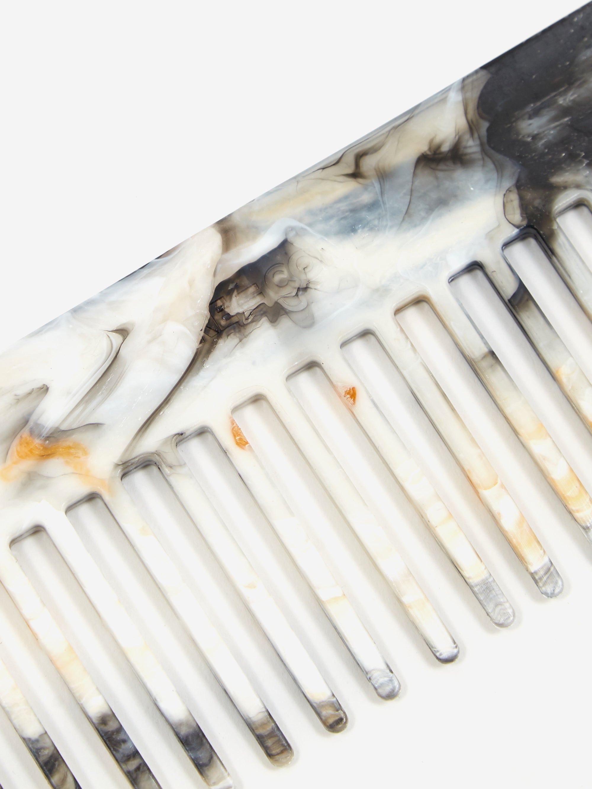 RE=COMB Recycled Plastic Hair Comb - Citrine – Goodhood