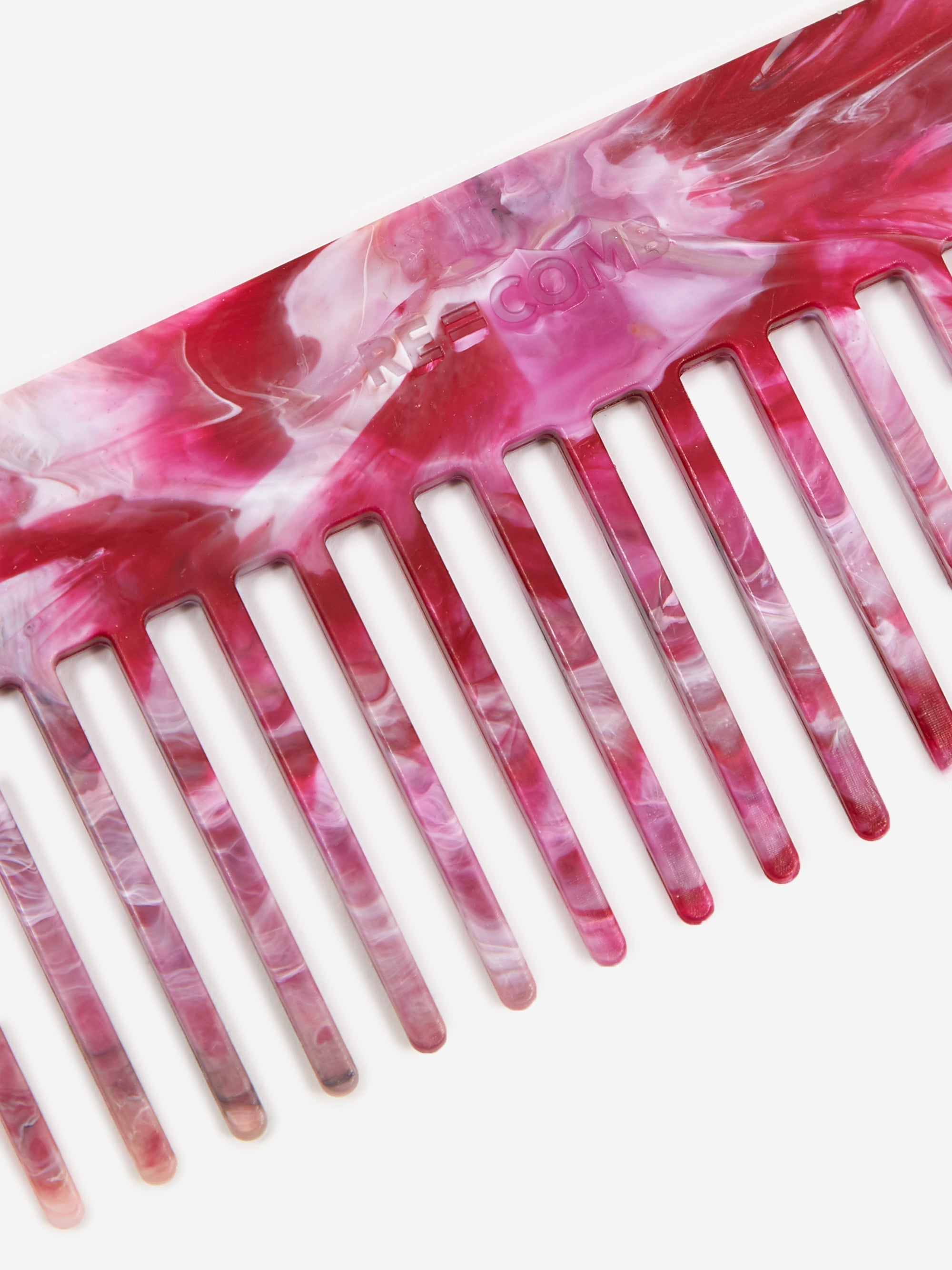 RE=COMB Recycled Plastic Hair Comb - Crimson – Goodhood