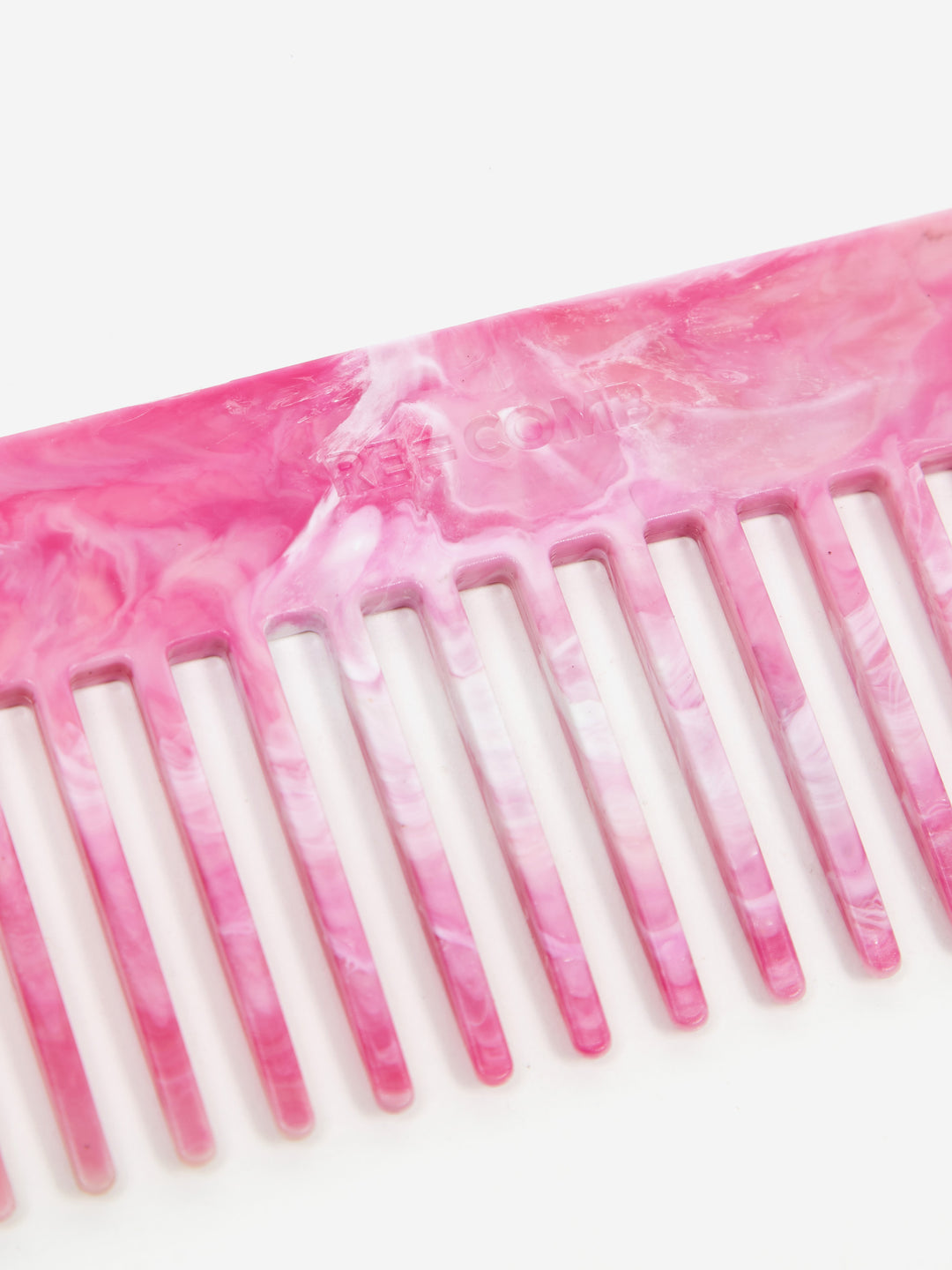 RE=COMB Recycled Plastic Hair Comb - Flamingo – Goodhood