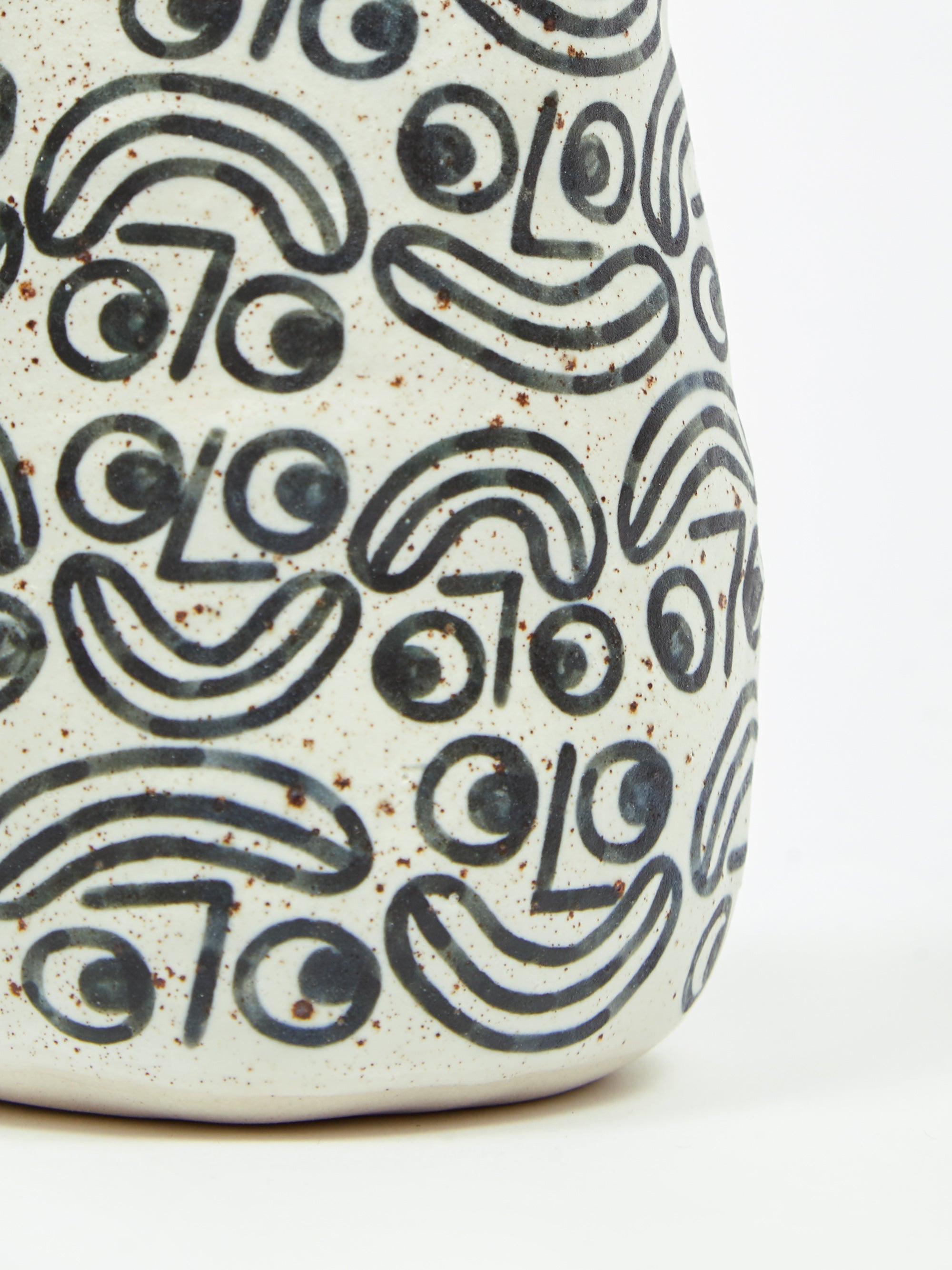 Rittle King Smile Vase Large - Black – Goodhood